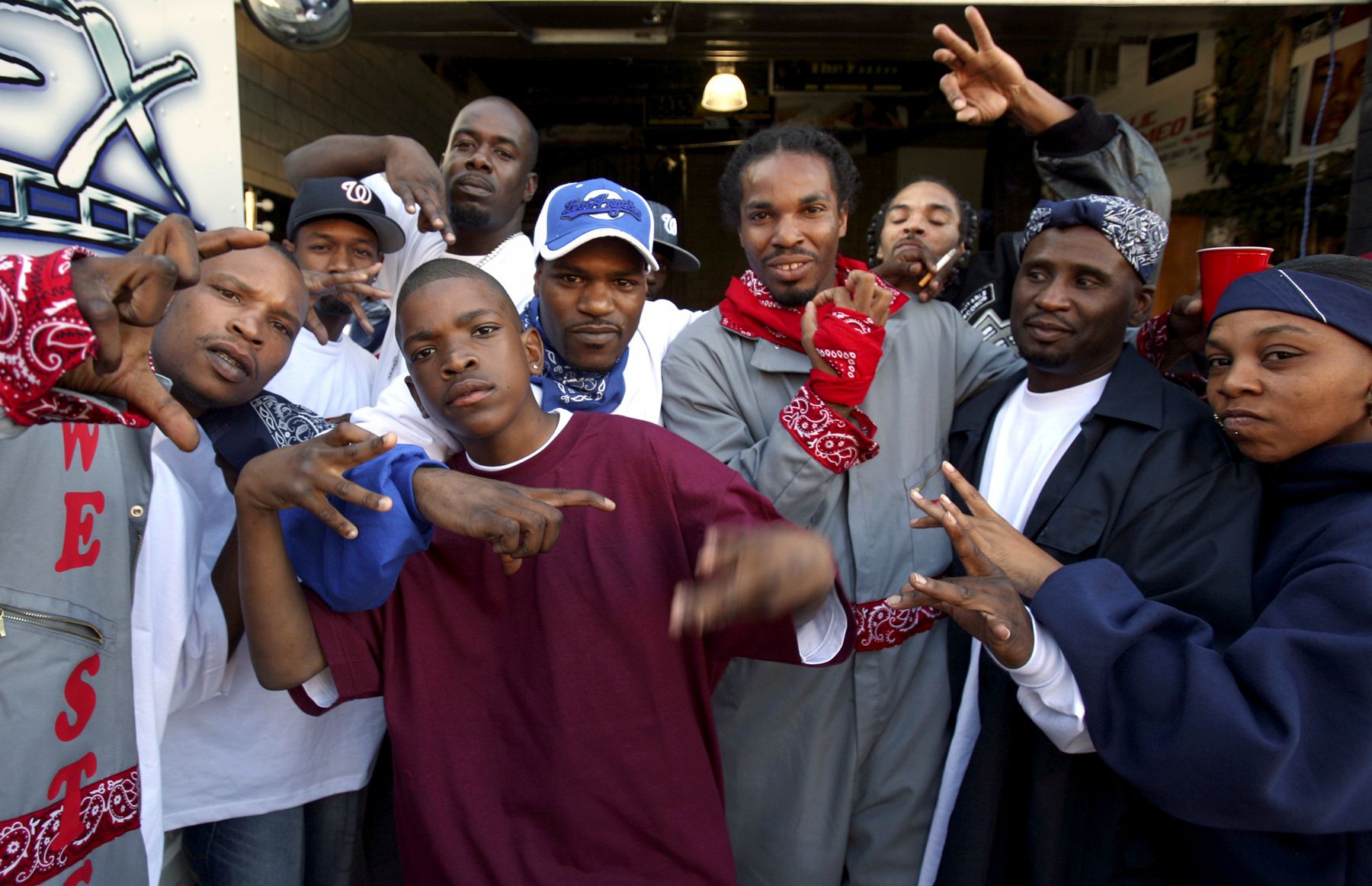 Two Decades Without Our - Image 1 from Tupac's 25 Most Infamous Moments ...