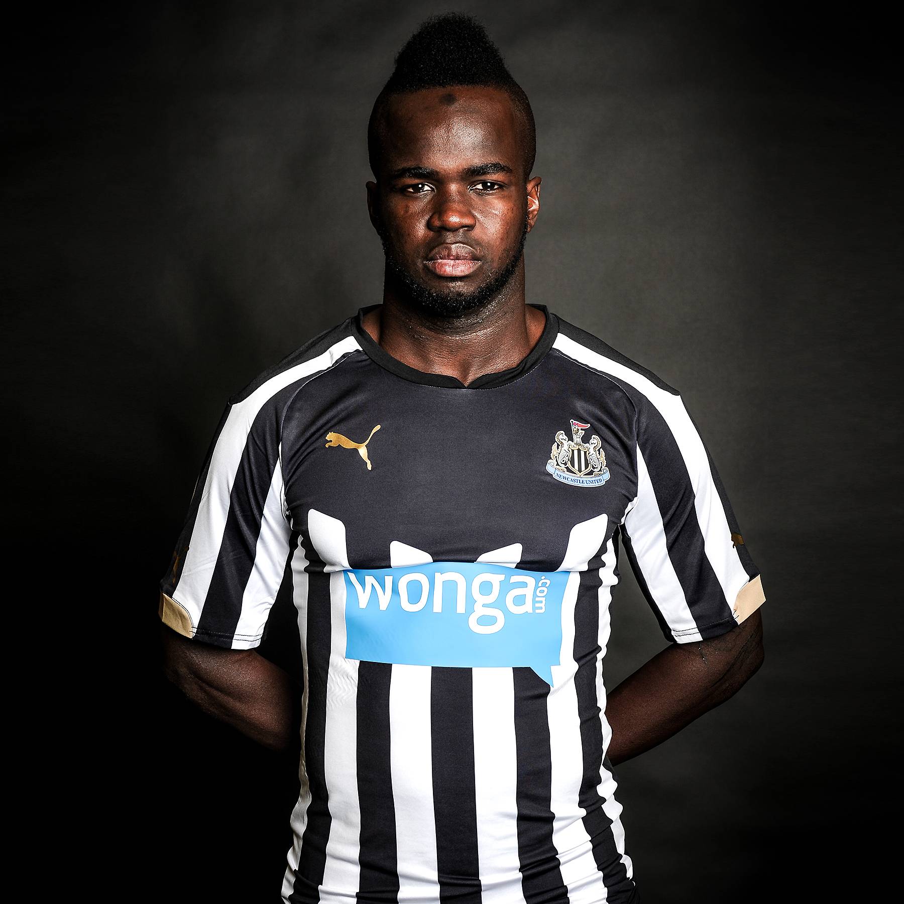 Soccer Player Cheick Tiote Dead at 30 After Collapsing While Training ...