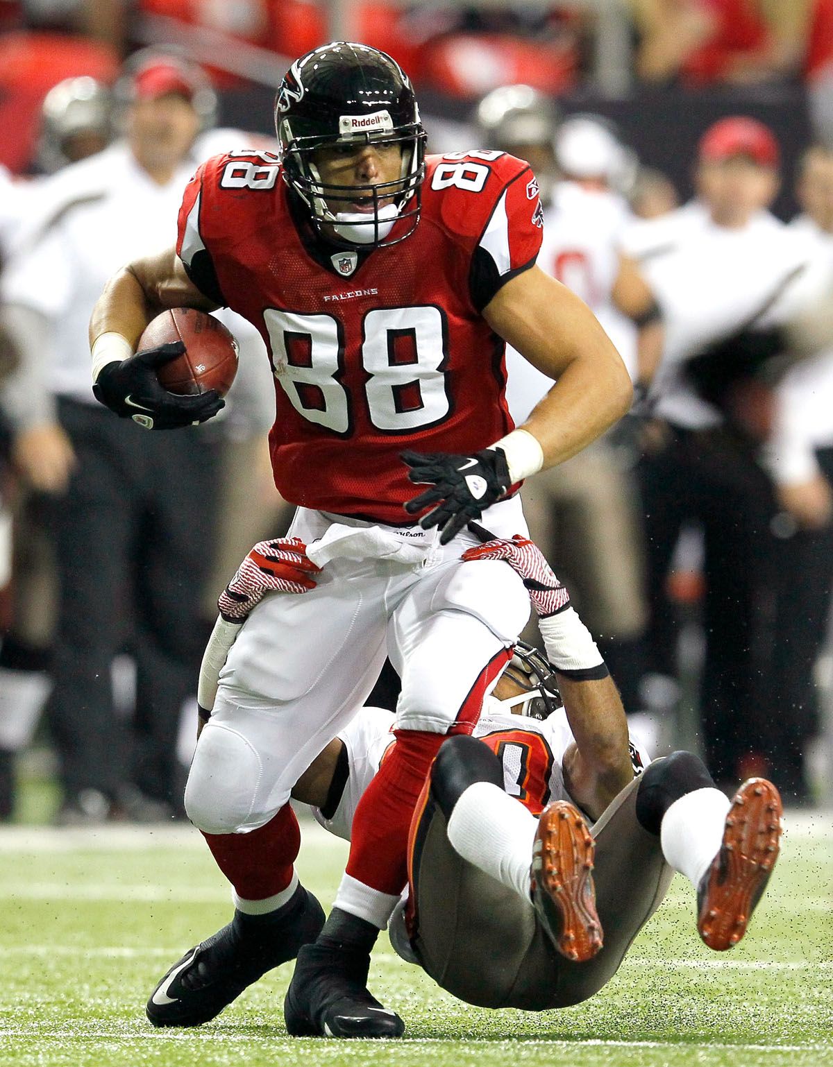 Tony Gonzalez - The - Image 2 from Top 5 Latino NFL Players | BET