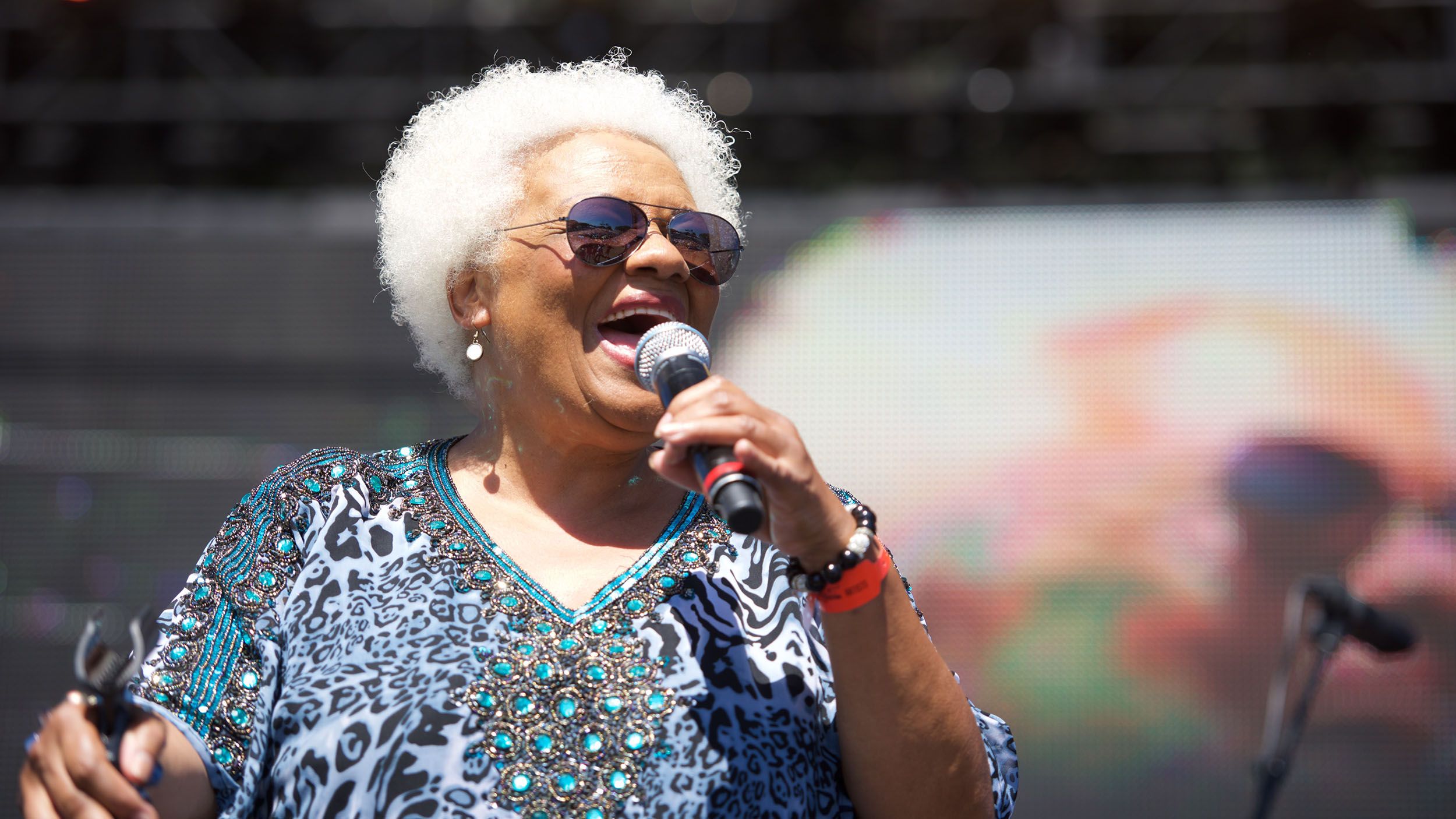 Barbara Morrison, Los Angeles Jazz and Blues Legend, Dead at 72 | News ...