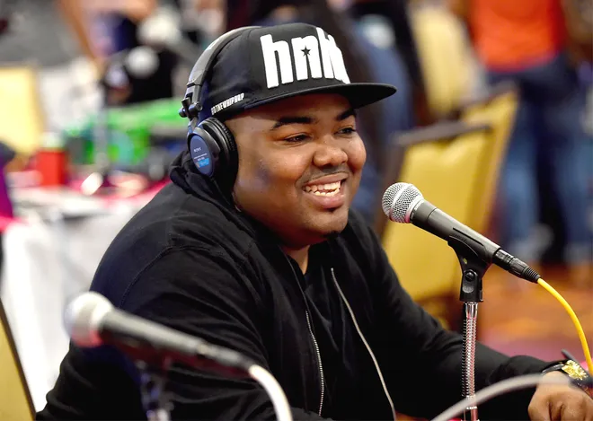 Lyte Up the Room - Image 13 from Inside Edition: The Radio Broadcast ...