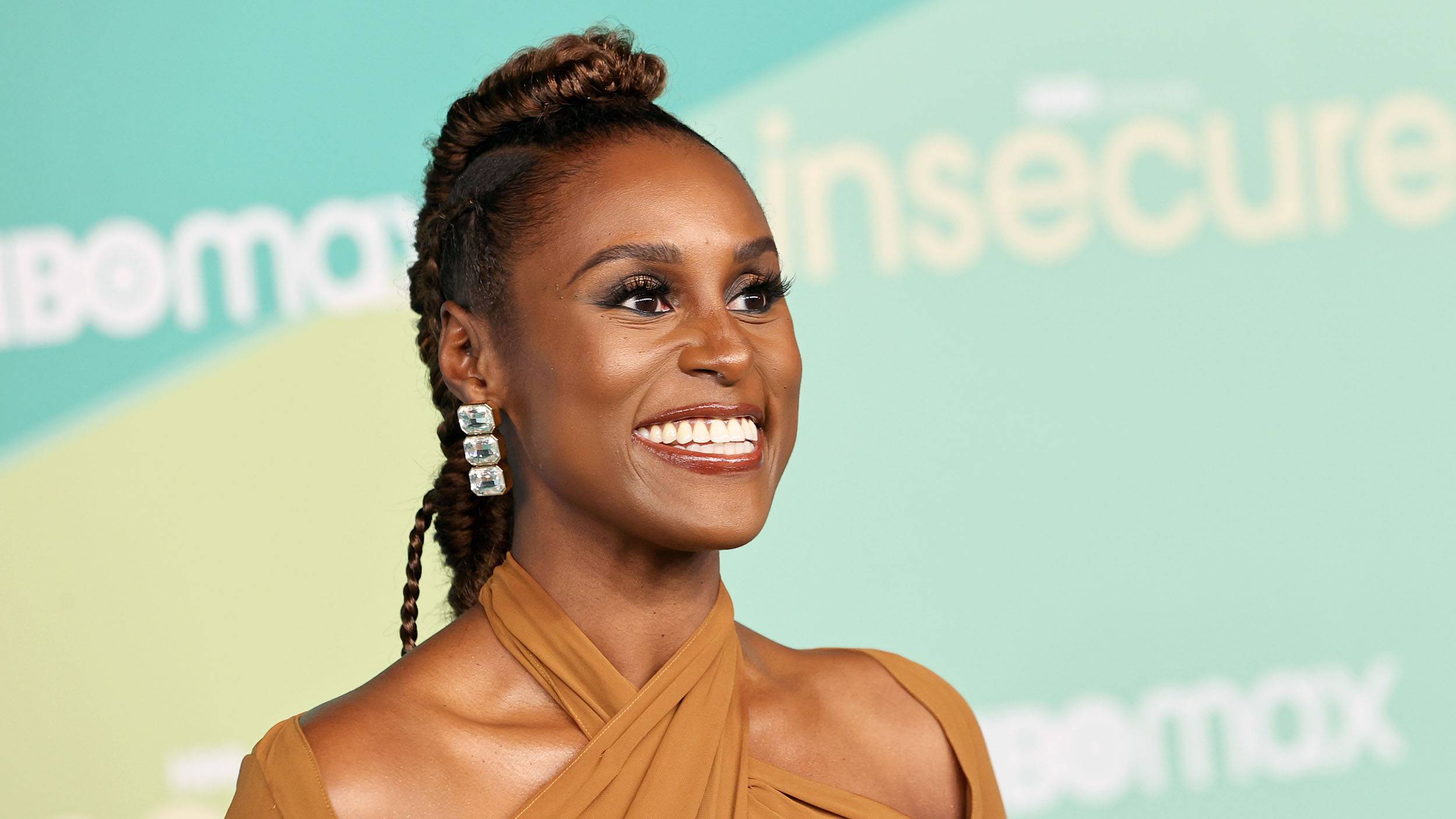 Issa Rae Teases Her Role In ‘Spider-Man: Into the Spider-Verse’ Sequel ...