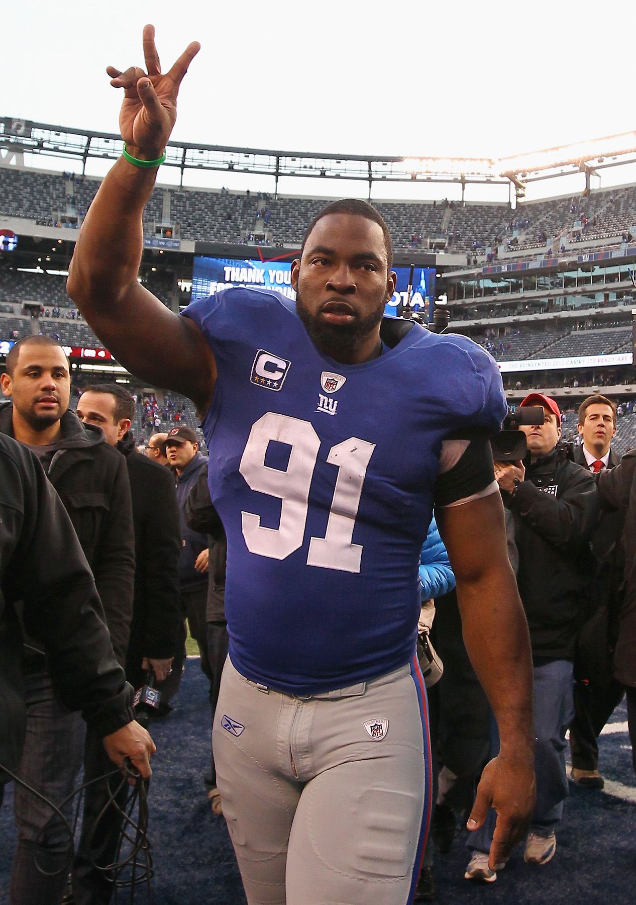 Justin Tuck (New York - Image 2 from Football Players Who Would Support ...