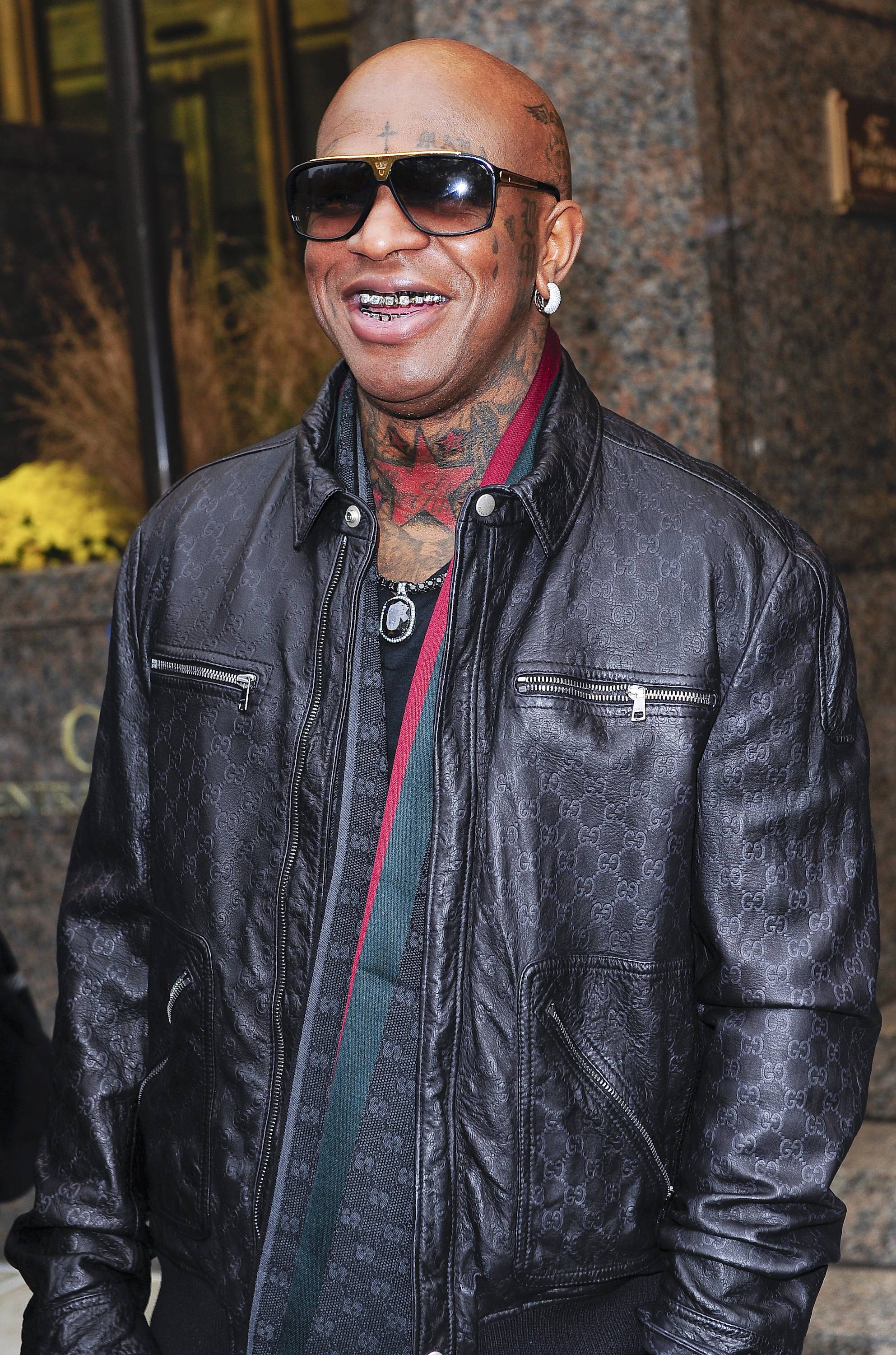 His Style - Draped - Image 5 from 10 Reasons Why Birdman is the Most ...