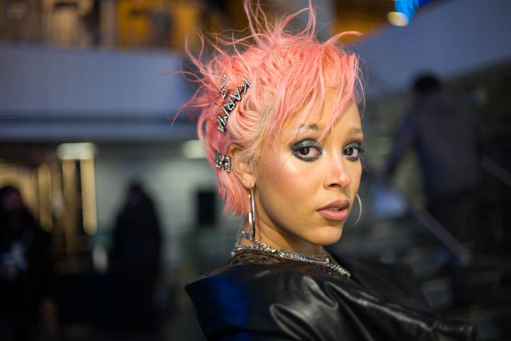 Doja Cat Responds To Allegations Of Racism | News | BET Doja Cat Responds To Allegations Of Racism | News | BET