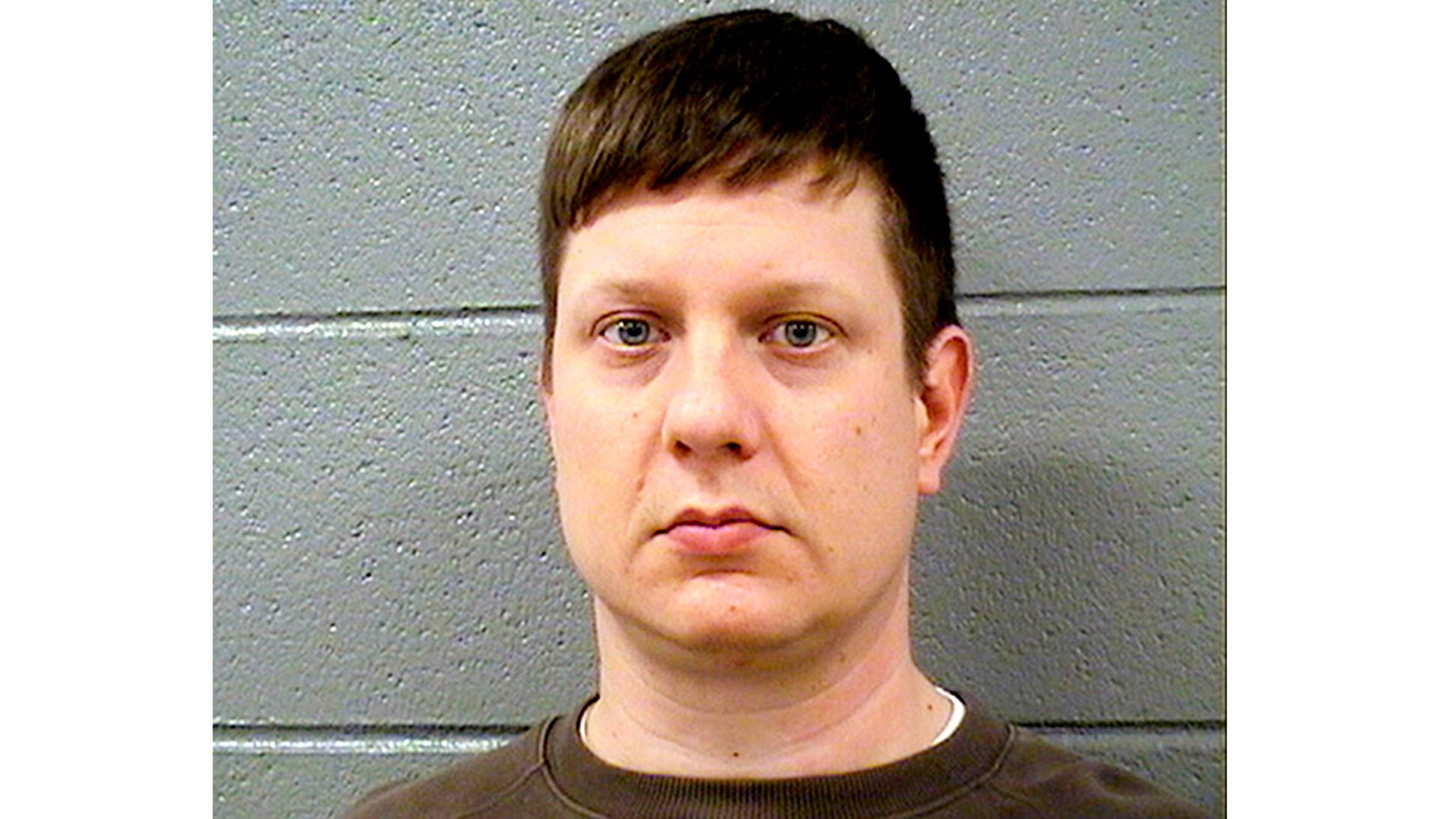 Update: Former Cop Who Killed Laquan McDonald Released After Posting ...