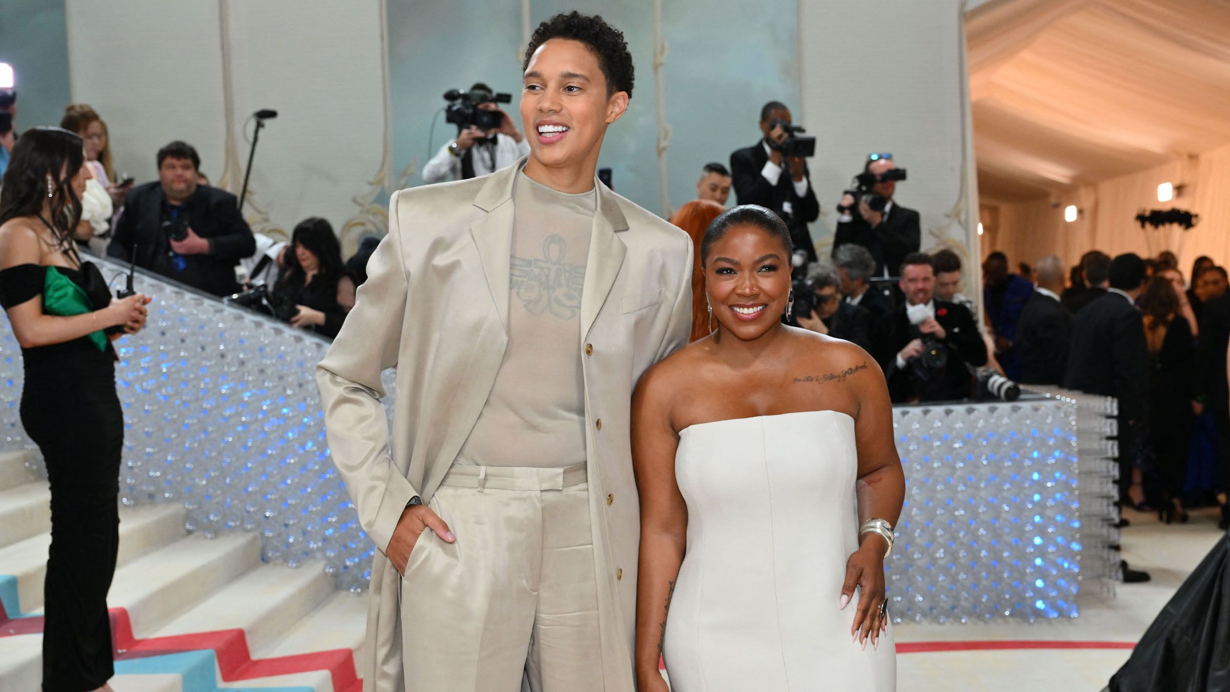 Brittney Griner's Wife, Cherelle Griner, Shows Off New Hairstyle | News ...