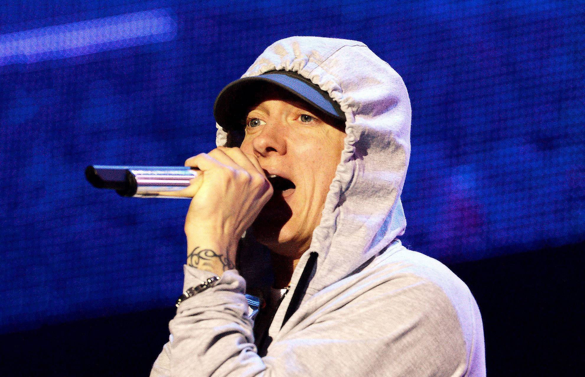 Eminem Goes Full Savage On White America In New 'Untouchable' Song ...