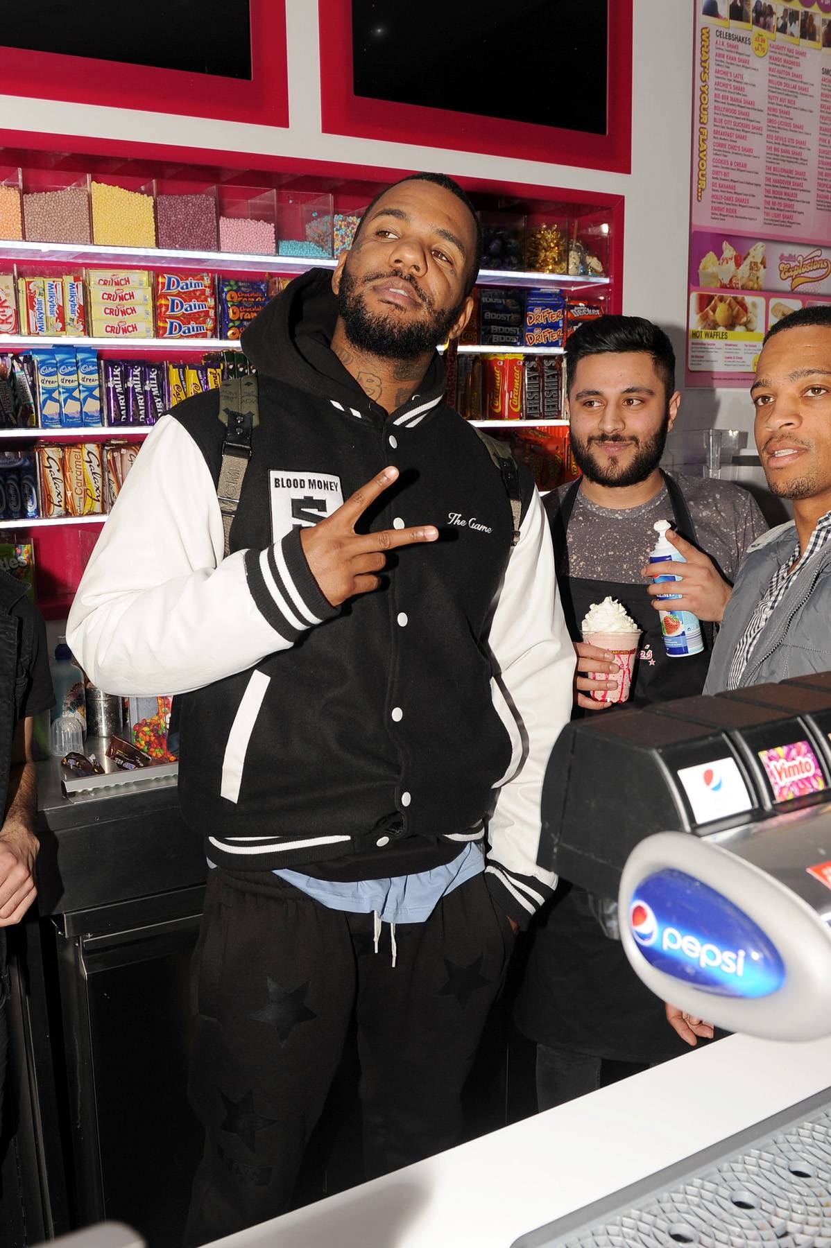 Junk Foodie - Rapper - Image 23 from Out and About: Beyoncé Hits the ...