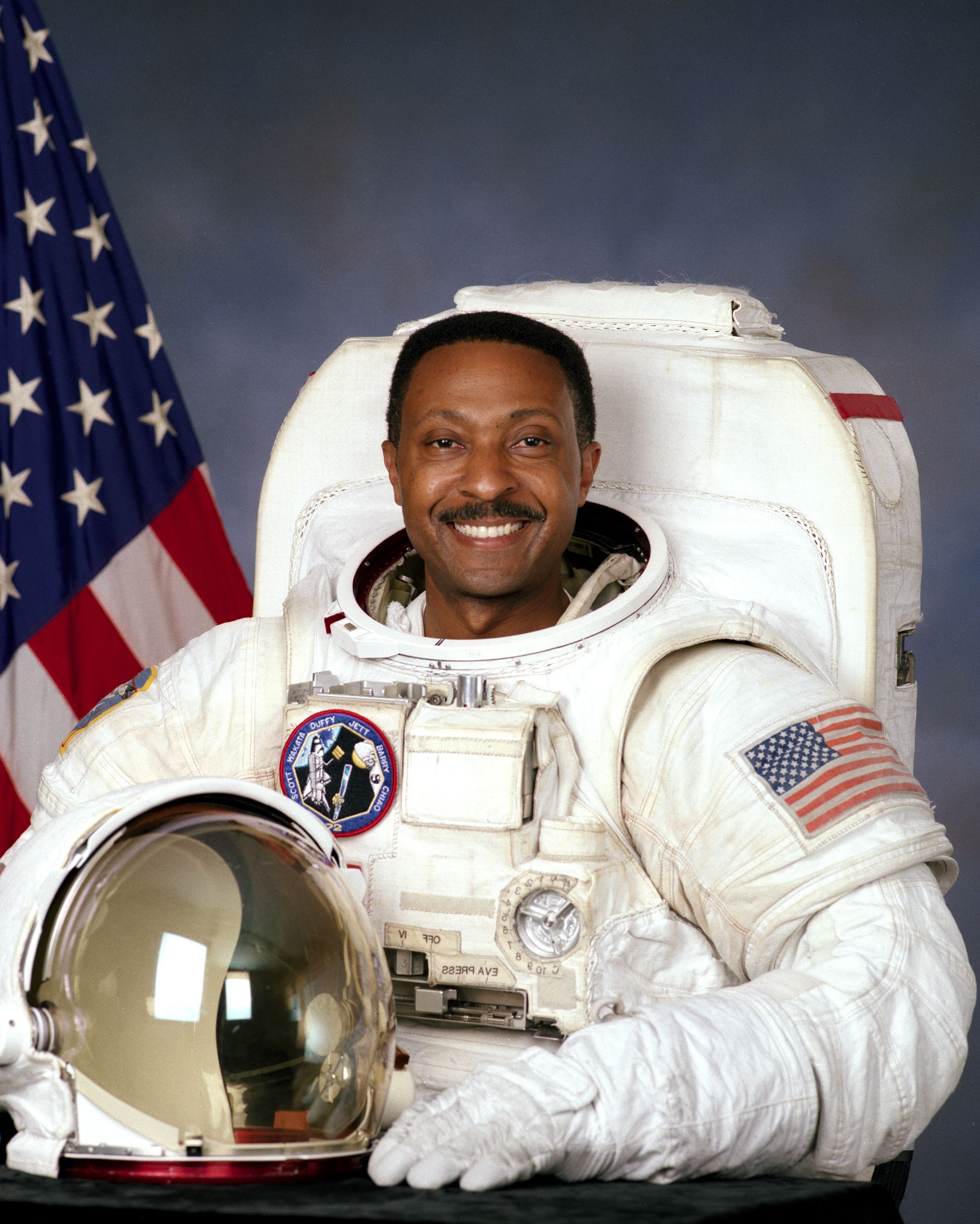 Capt. Winston E. Scott - Image 13 from Sky Heroes: African-American Astronauts | BET