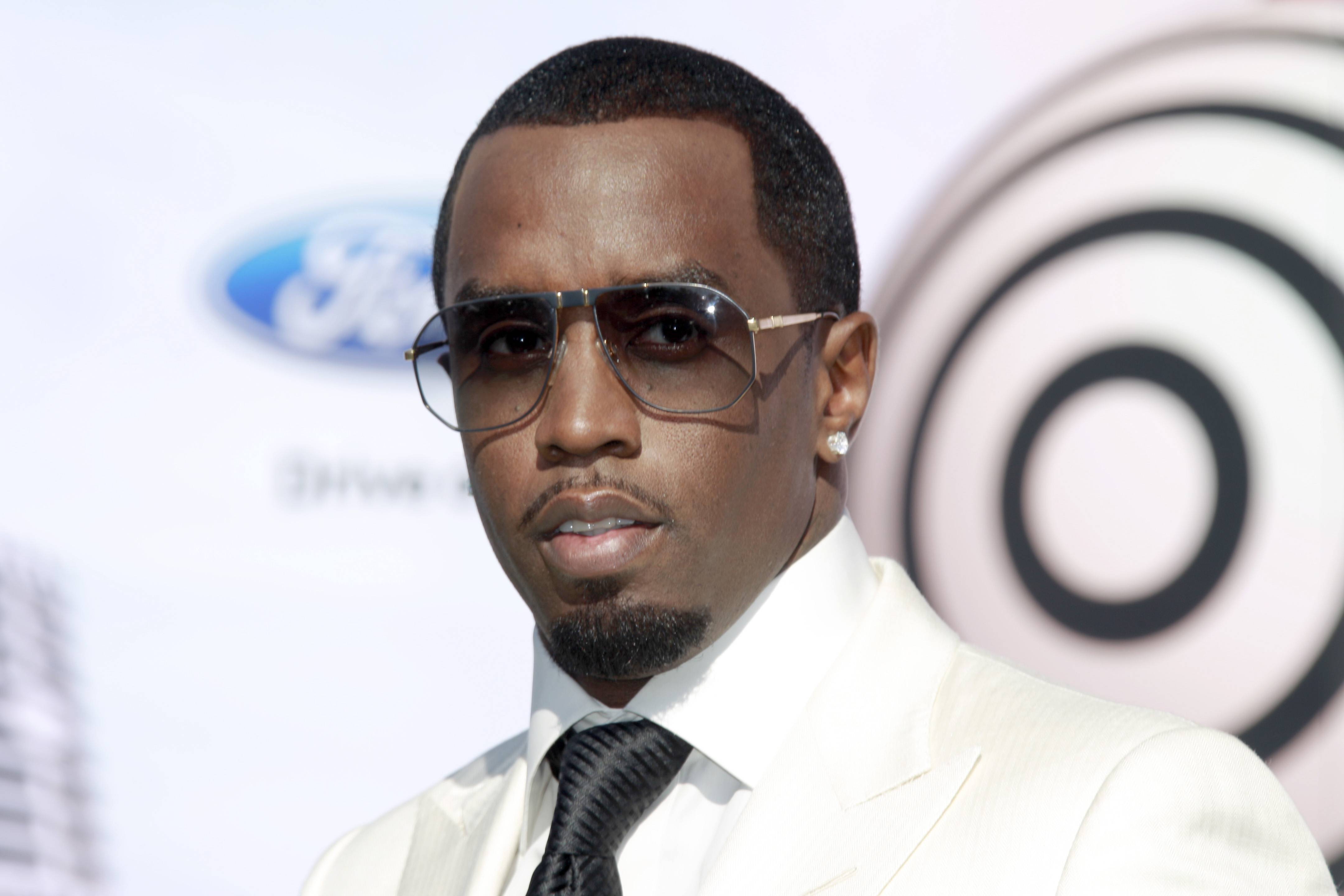 Diddy (@iamdiddy) - - Image 8 from Tweets of the Week: 11/06 - 11/11 | BET