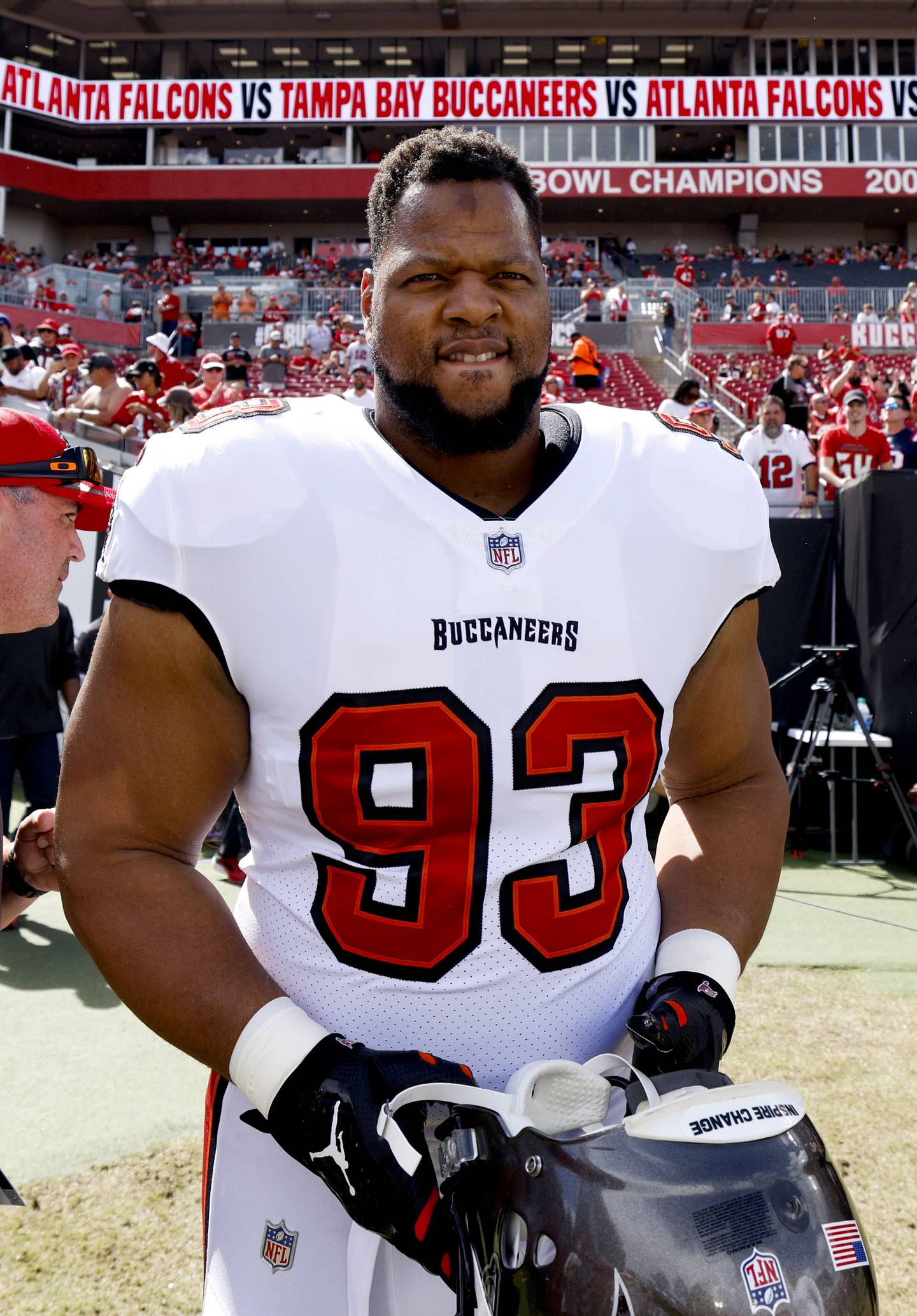 NFL Player Ndamukong Suh Shares First Photos Of Twin Sons | News | BET