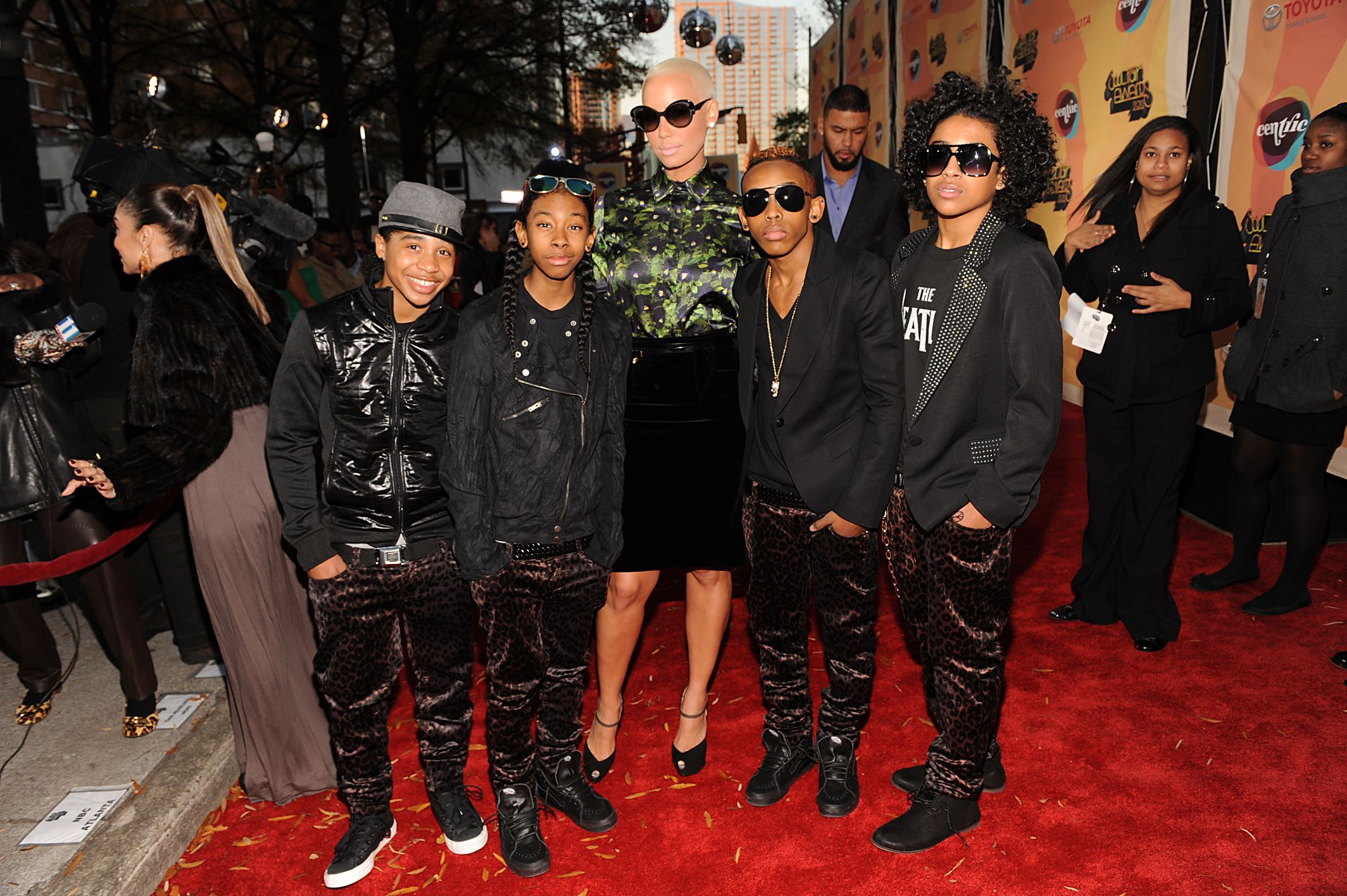Mindless Behaving Badly - - Image 3 from Soul Train Awards 2011 ...