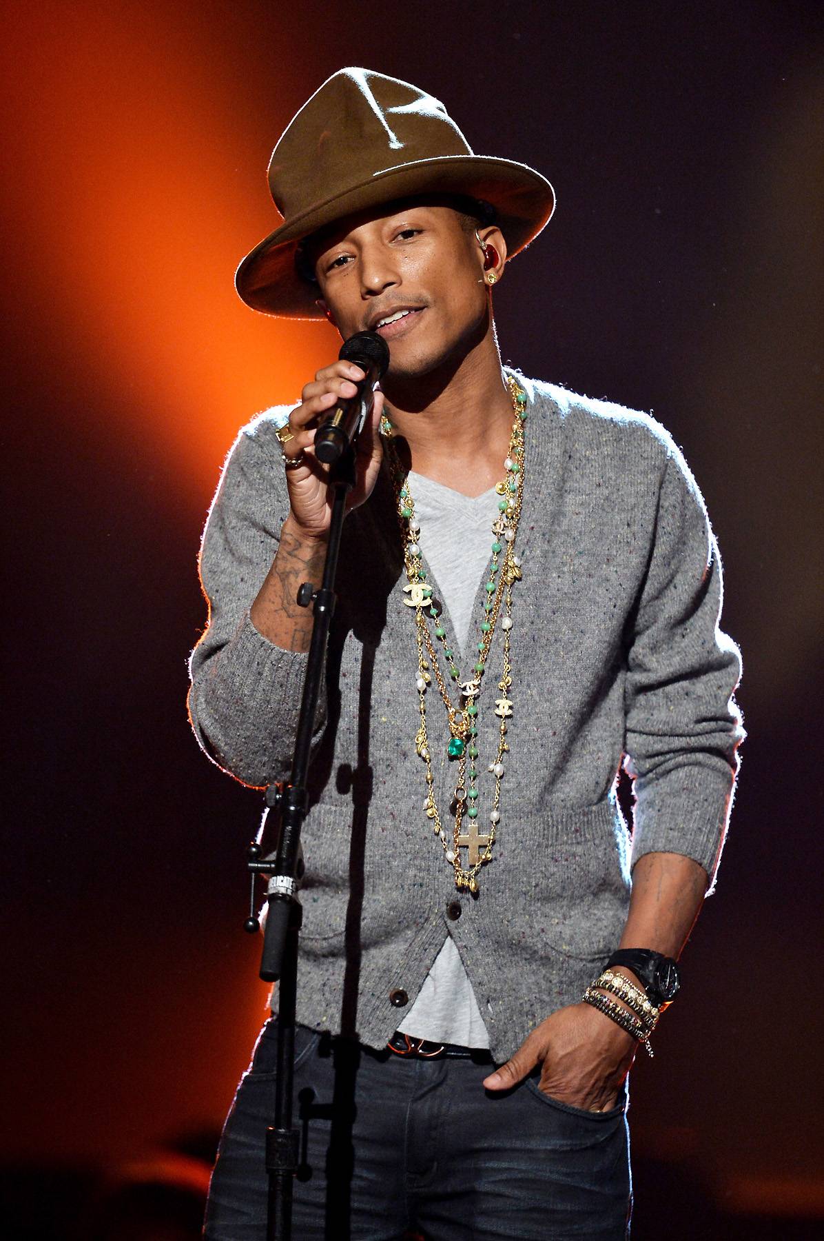 Pharrell to Auction Off Grammy Hat | News | BET