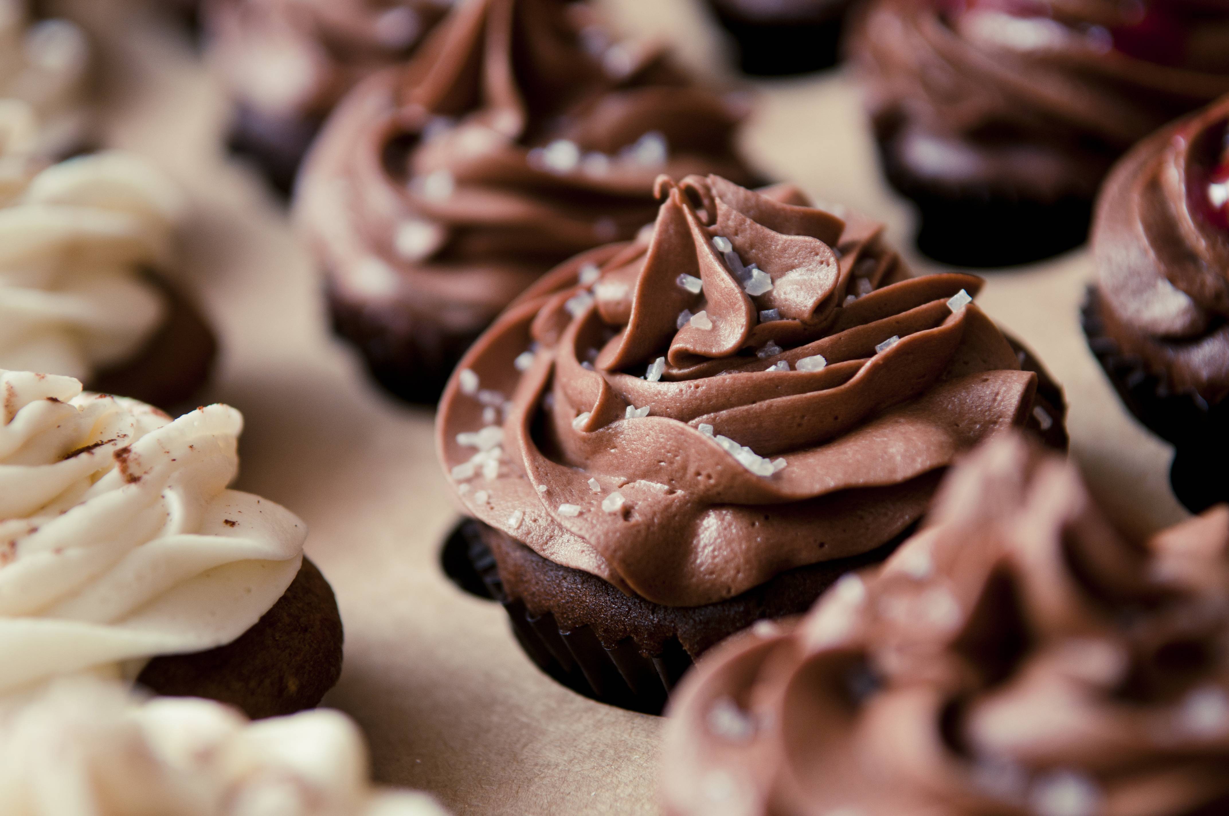 Watch: Jewish Mother Says Teens Made Swastika Cupcake at Daughter’s ...