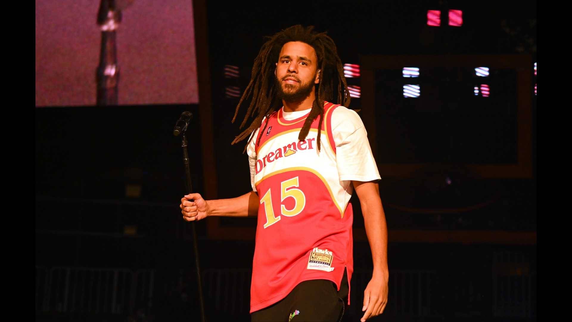 ‘The Handmaid’s Tale’ Star Samira Wiley And Wife Lauren Morelli ...