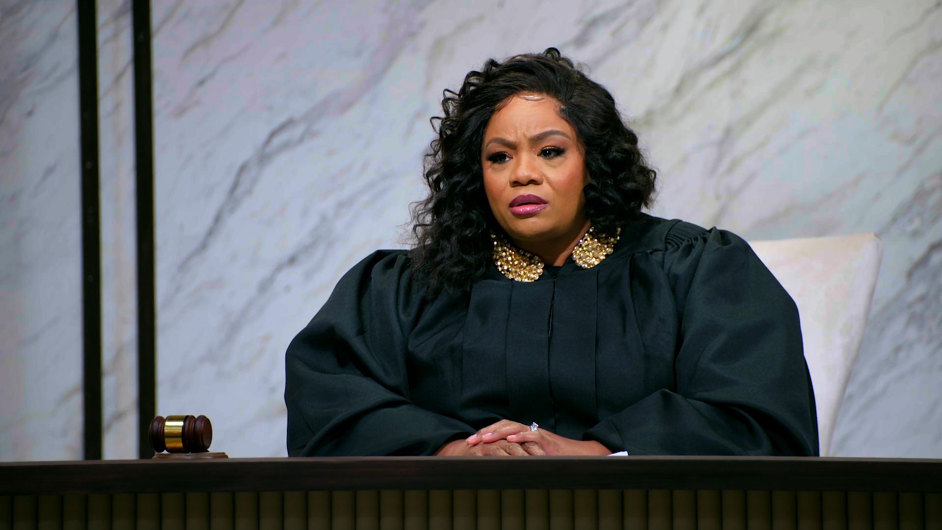 Ms. Pat Settles It - Season 1, Ep. 1 - From Romance to Robbery - Full ...