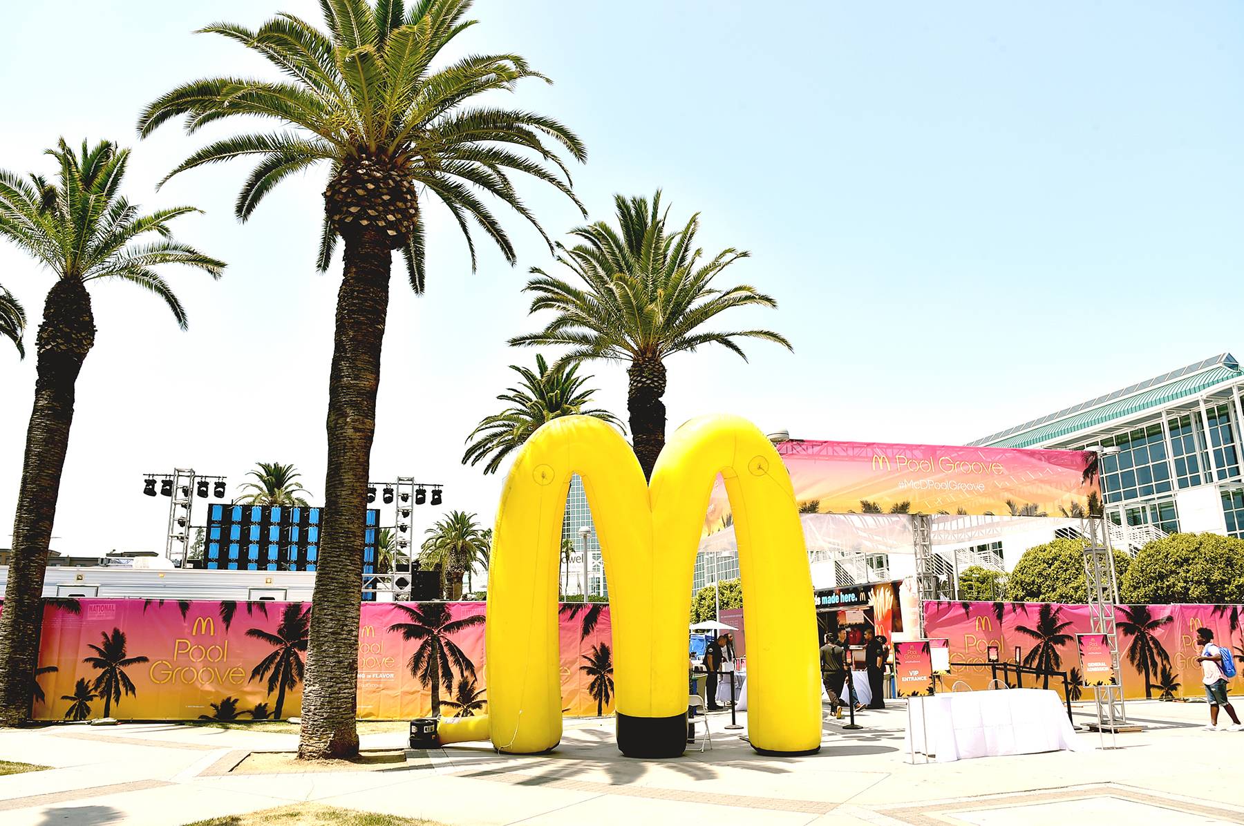 Reading Palms - (Photo: - Image 33 from An Inside Look: McDonald's Pool ...
