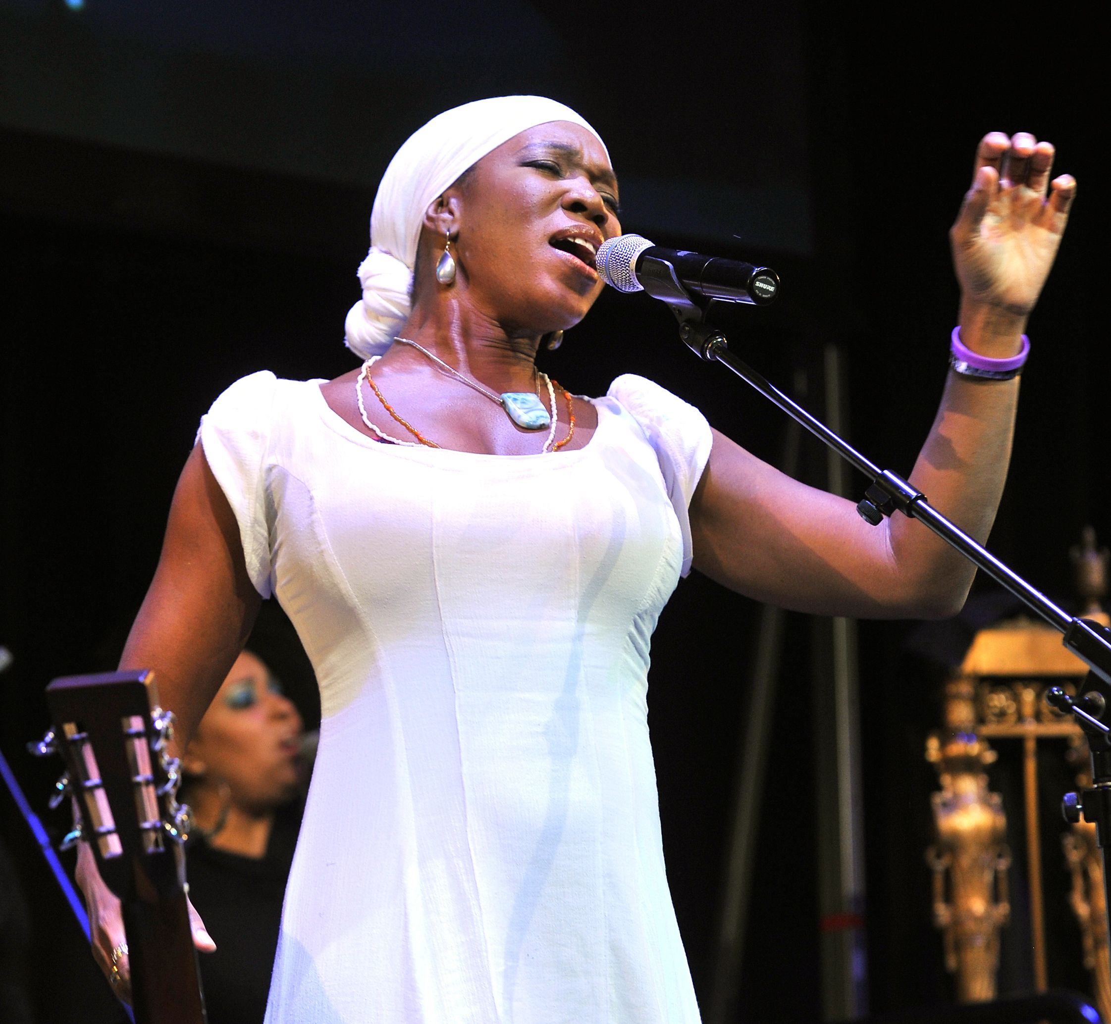 Arie on BET! - - Image 11 from India.Arie: Road to the BET Awards | BET