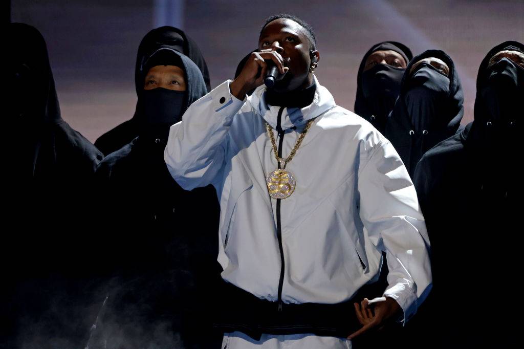 Hip Hop Awards 2022: Joey Bada$$ Pays Tribute To Fallen Rappers | News ...