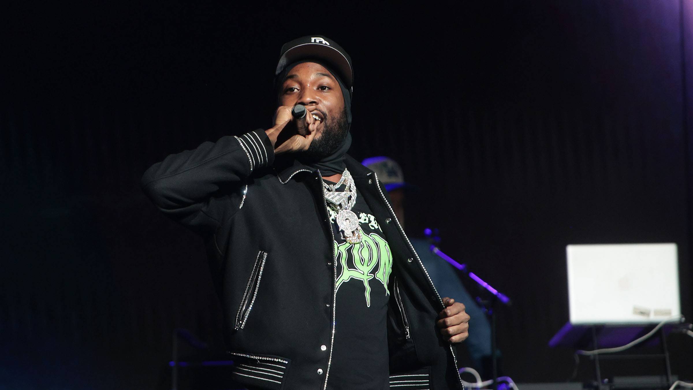 Meek Mill Pays Homage To PnB Rock At Bowie State University Concert ...