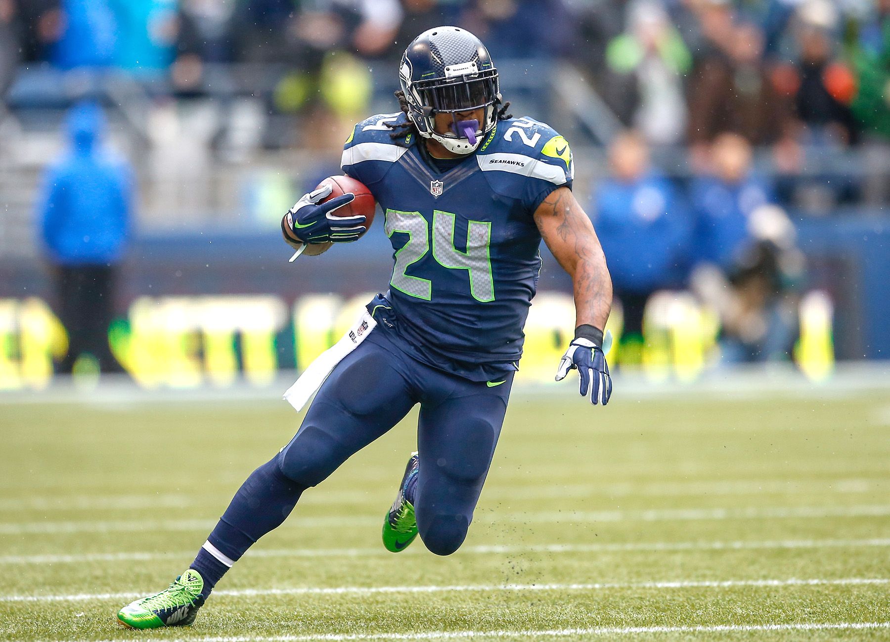 NFL Fines Marshawn Lynch - Image 9 from Sports Buzz: Oakland Raiders ...