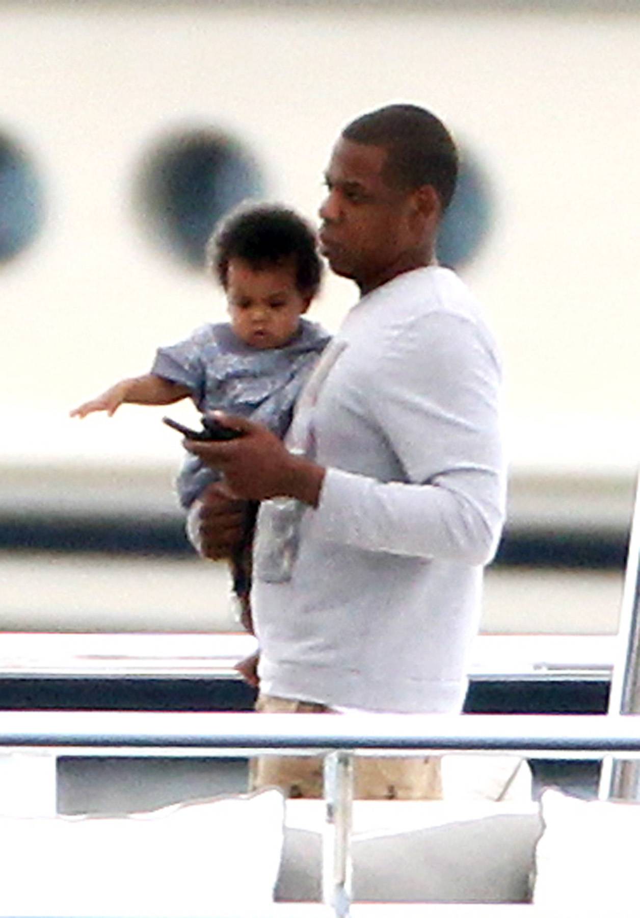 He's Setting an Example - Image 9 from 10 Ways Jay-Z Influenced the ...