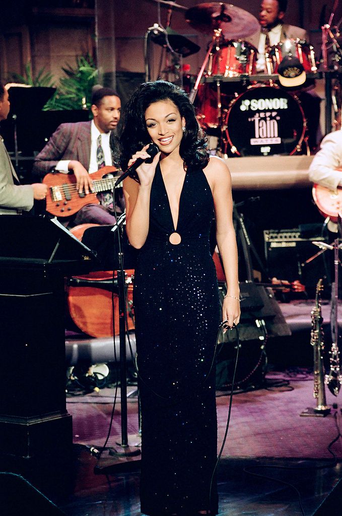 Chanté Moore shines in - Image 5 from Soul Train Awards 2022: Chanté ...