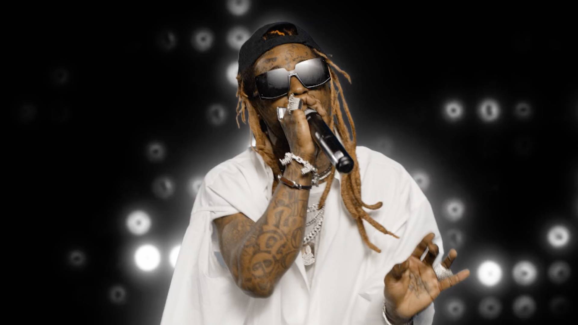 bet buzz, Lil Wayne - Lil Wayne Honored by National Museum of African ...