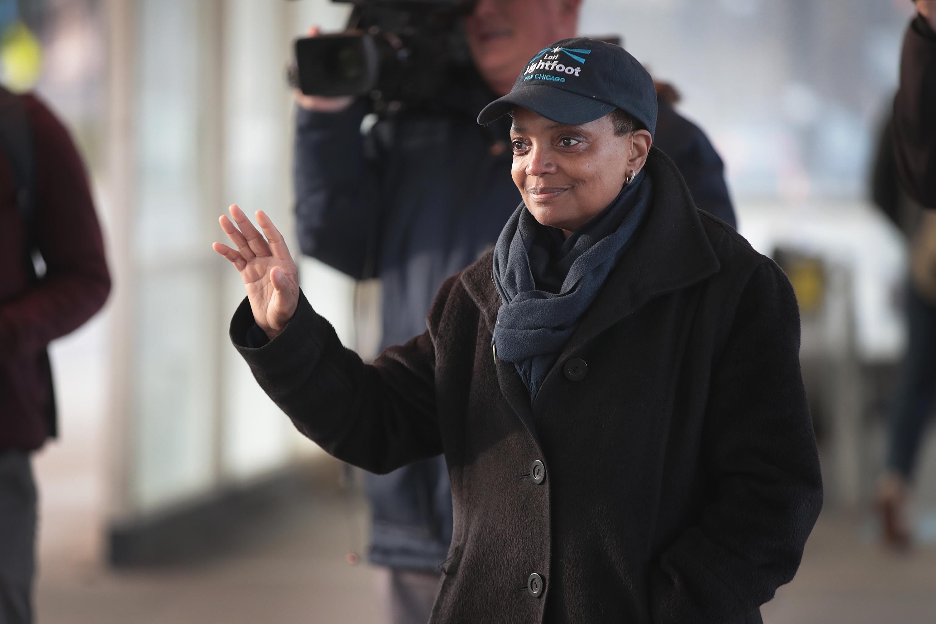 Chicago Mayor Lori Lightfoot Becomes Center Of Hilarious COVID-19 Memes ...