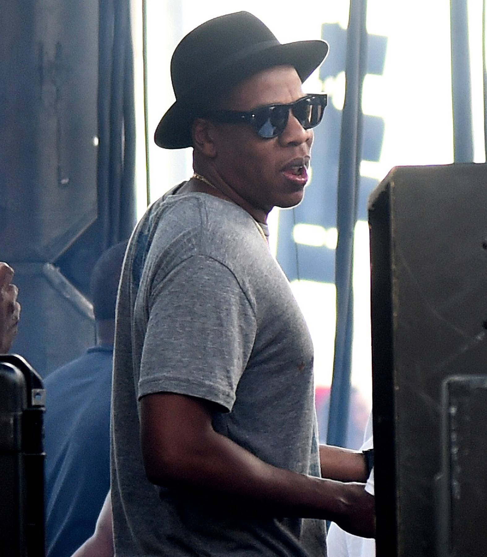 Jay Z, @S_C_ - - Image 5 from Tweets of the Week: Nick Cannon Addresses ...