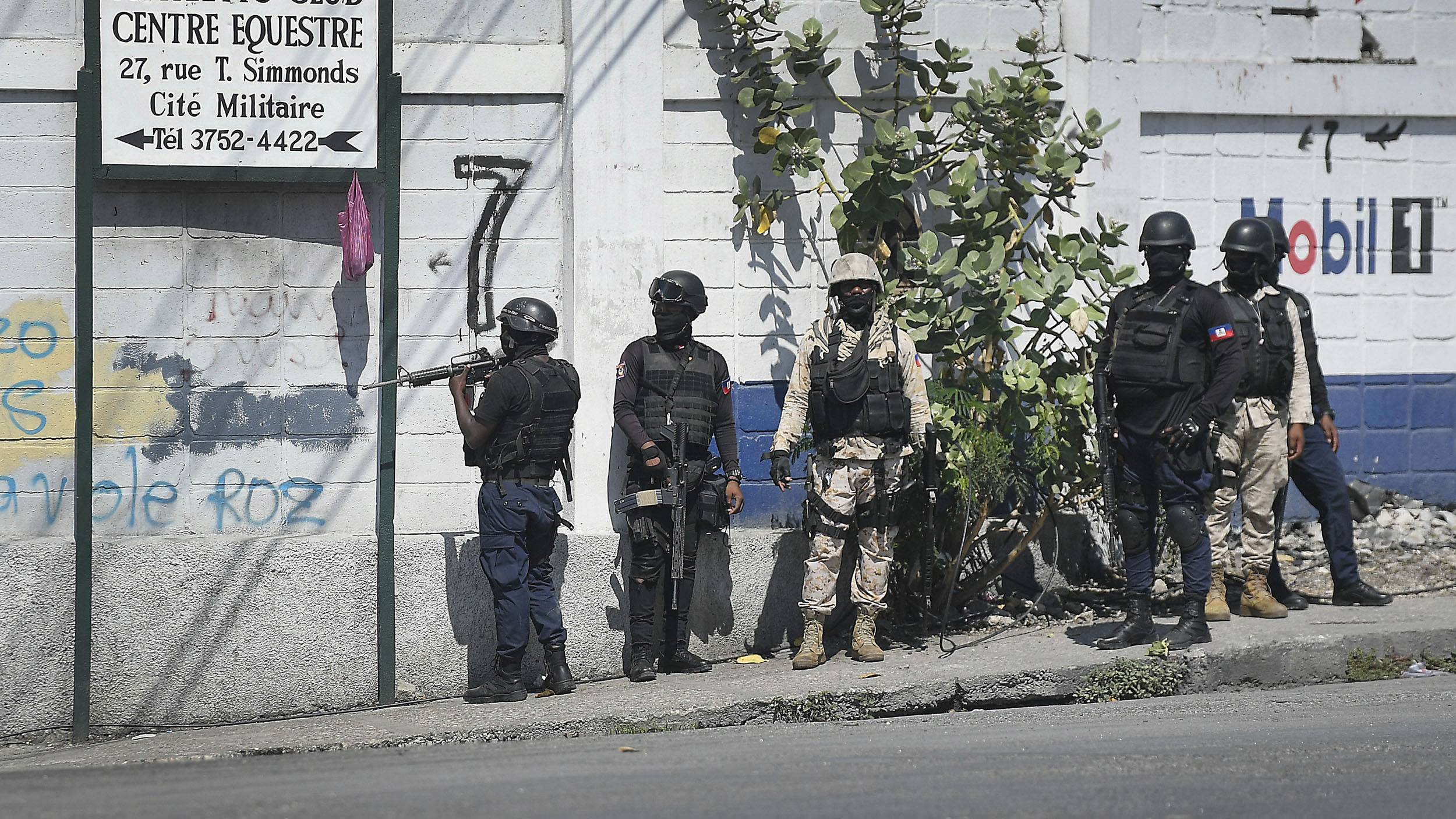 White House Advises Americans To Leave Haiti Amid Hostage Crisis ...
