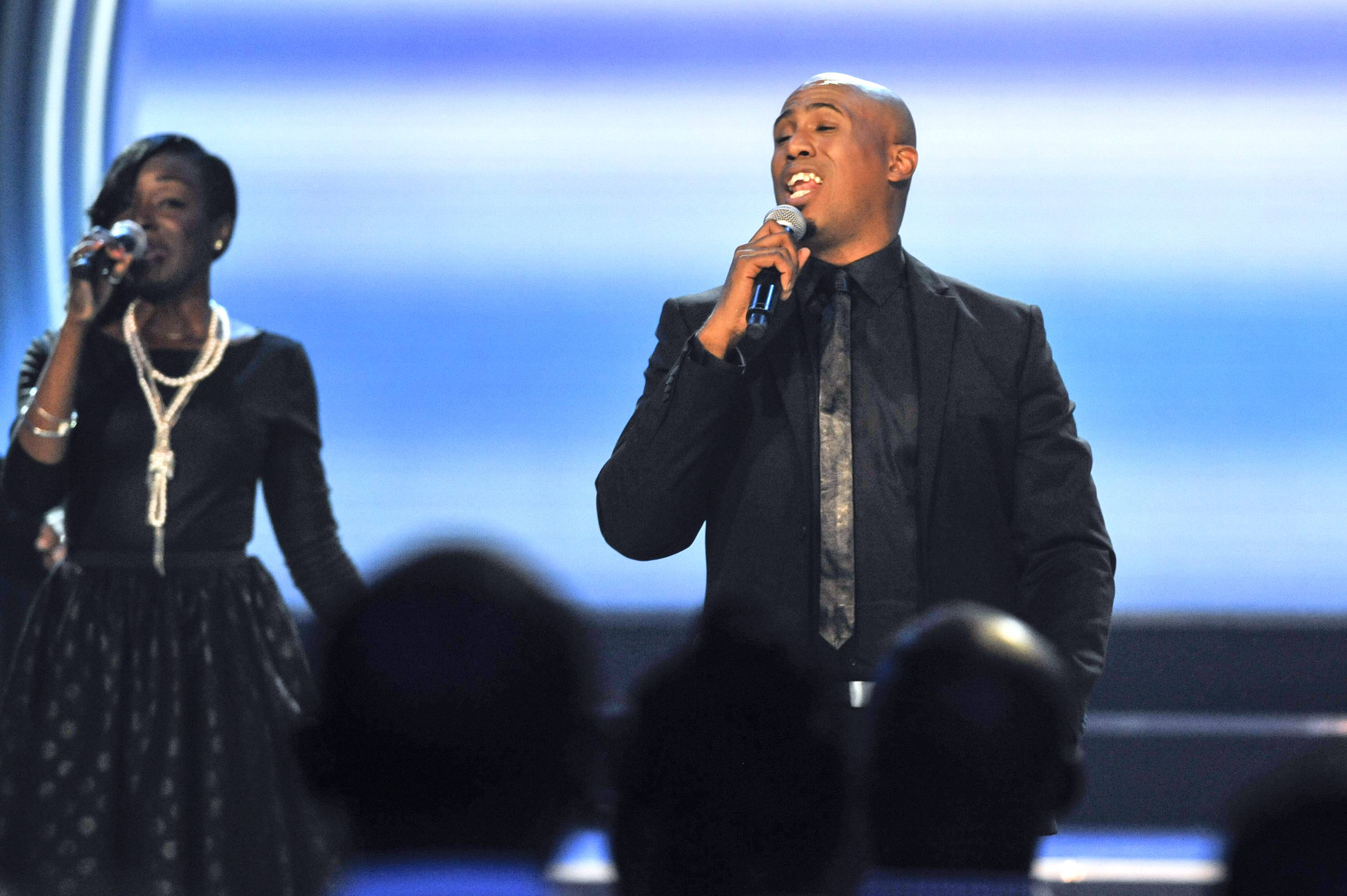 Testimony on the Way - Image 5 from Best Bobby Jones Gospel Moments ...