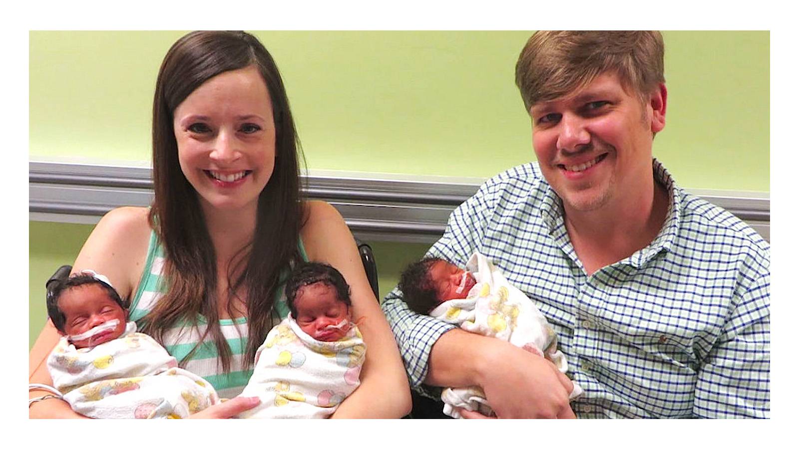 See The Black Triplets That This White Woman Gave Birth To Naturally ...