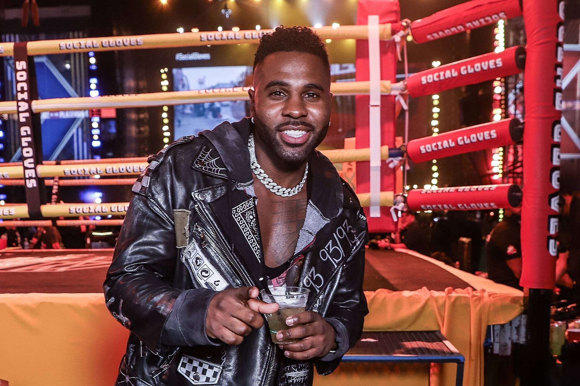Jason Derulo Throws Hands in Vegas After Two Men Call Him ‘Usher ...