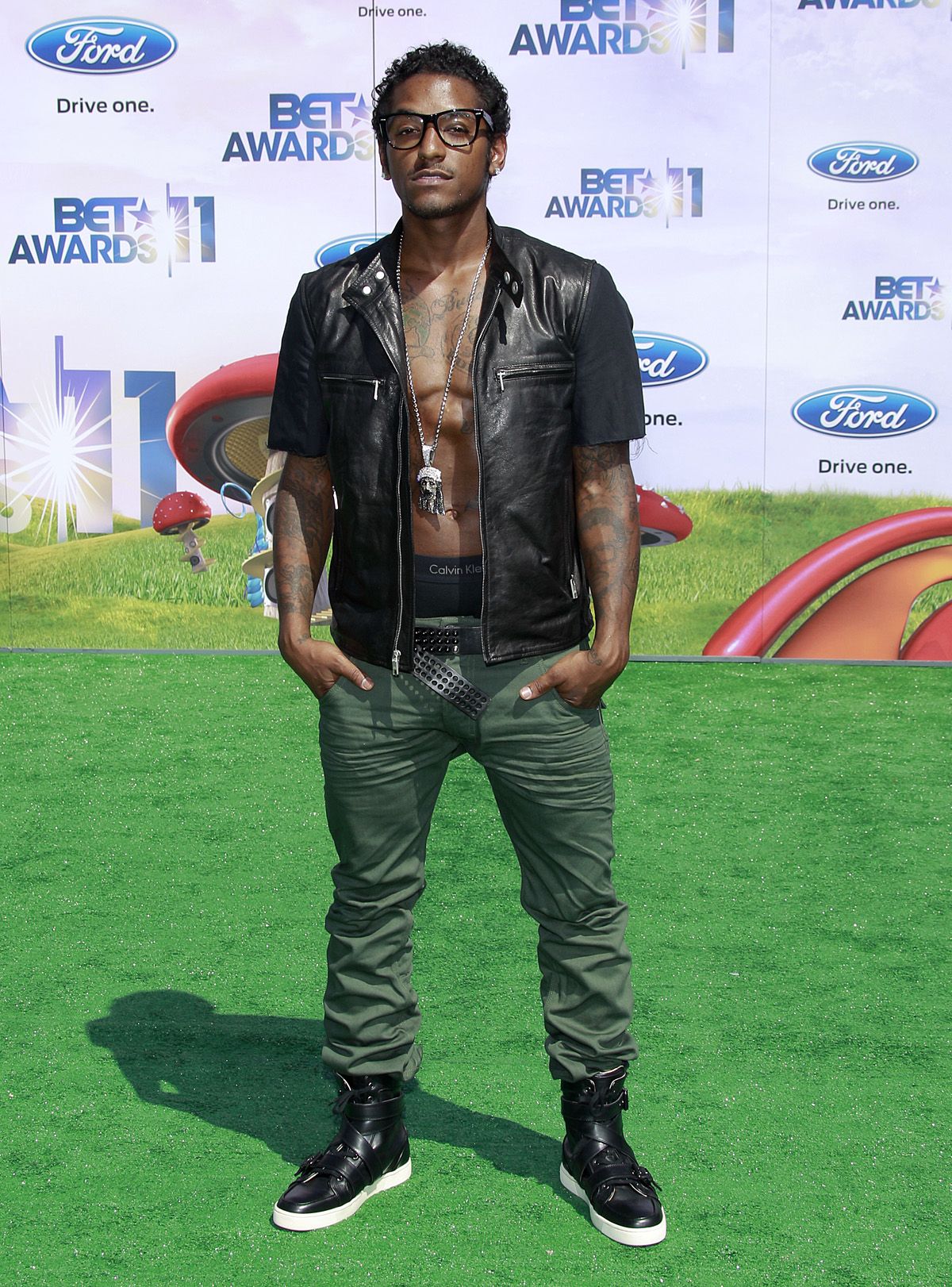 106 & Lloyd\r - - Image 4 from Get on Board with Lloyd | BET