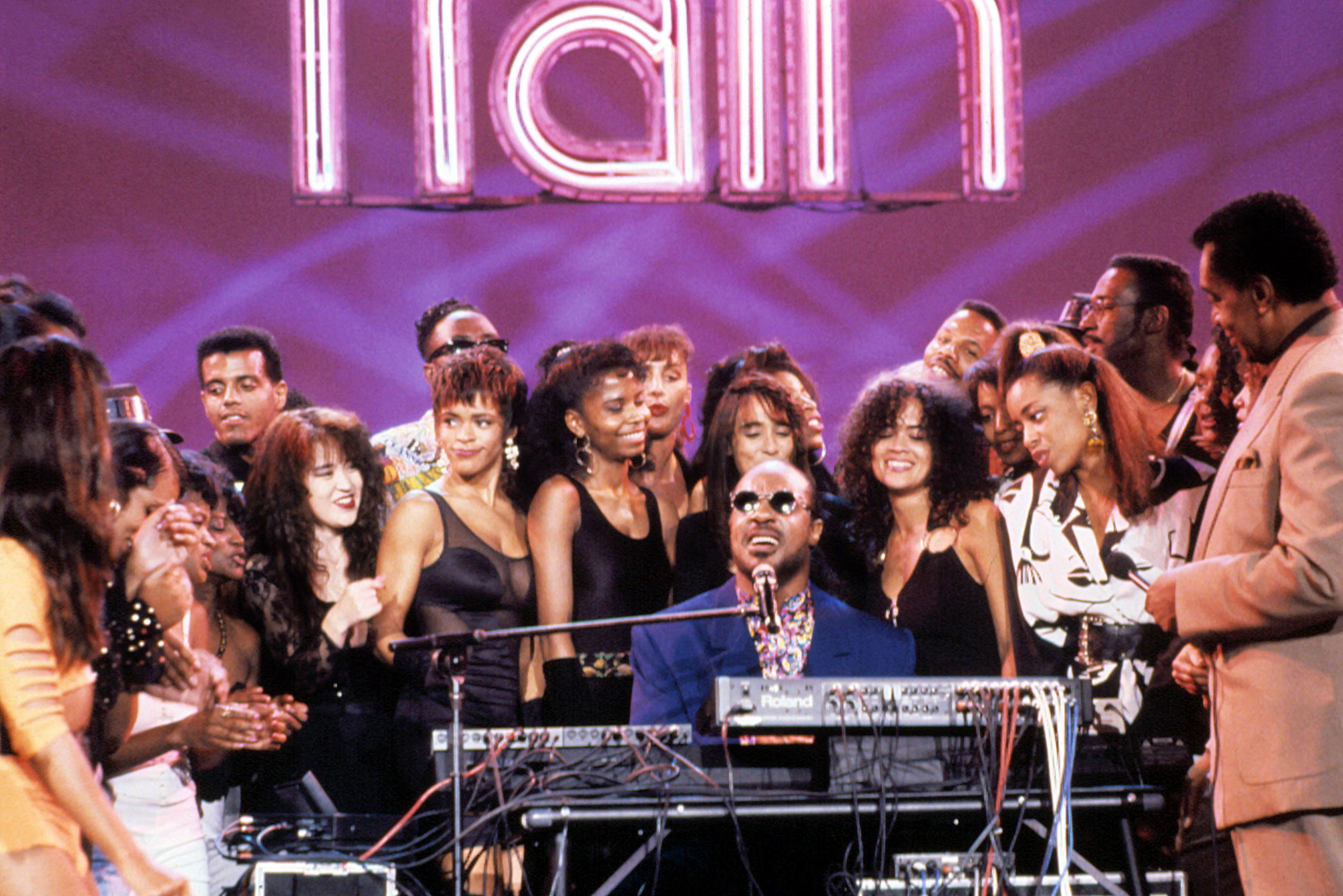 The Soul Train Line - Image 13 from 40 Years of Soul Train | BET