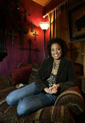 Rene Syler - Rene - Image 4 from Photos: Famous Breast Cancer Survivors ...