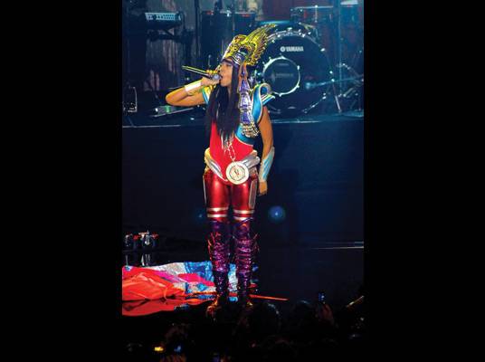 Space Goddess - Erykah - Image 3 from Erykah Badu's Most Memorable ...