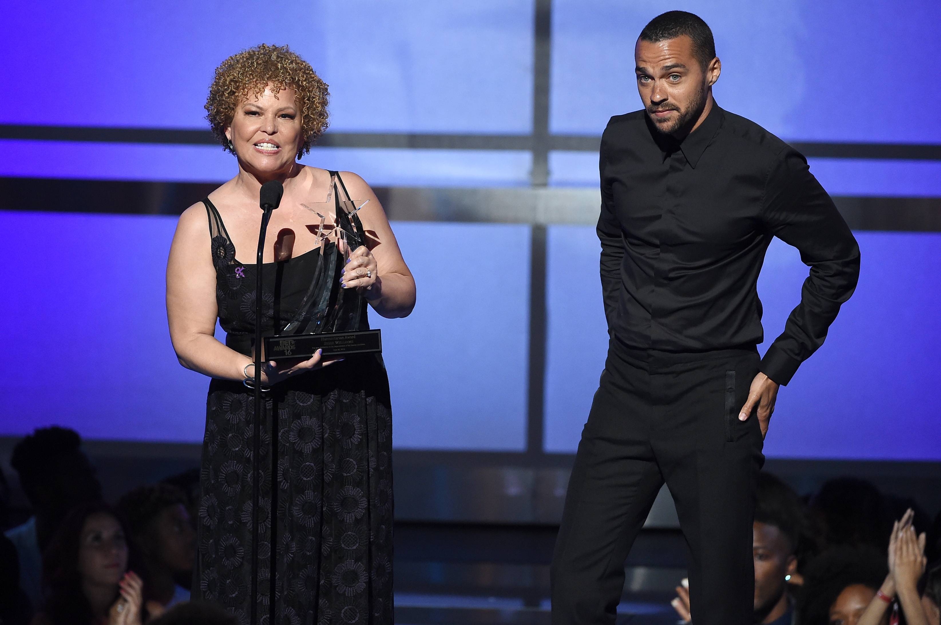 Jesse Williams Was Awarded - Image 1 from Jesse Williams's Acceptance ...
