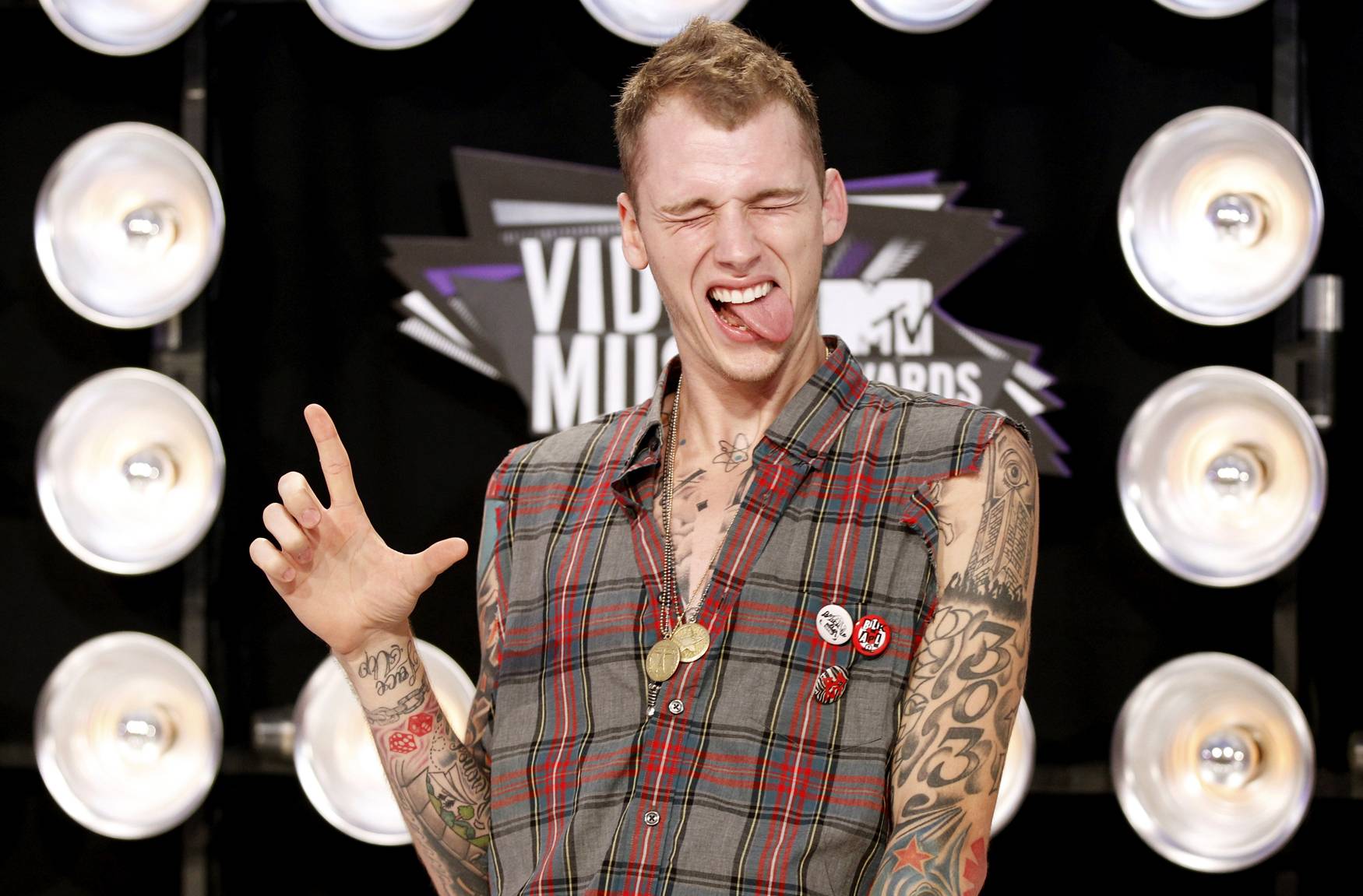 Machine Gun Kelly - - Image 2 from Diddy’s New Bad Boy Roster! - Photo ...