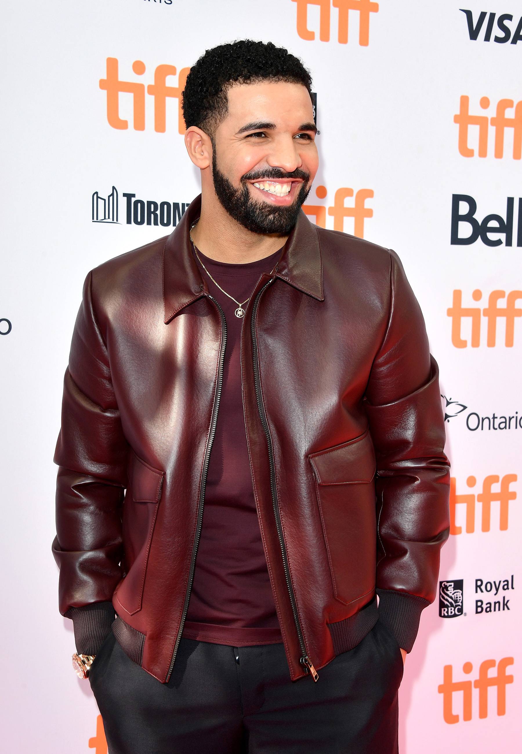 Drake Delivers An Epic Clapback To Troll Overly Concerned With His ...