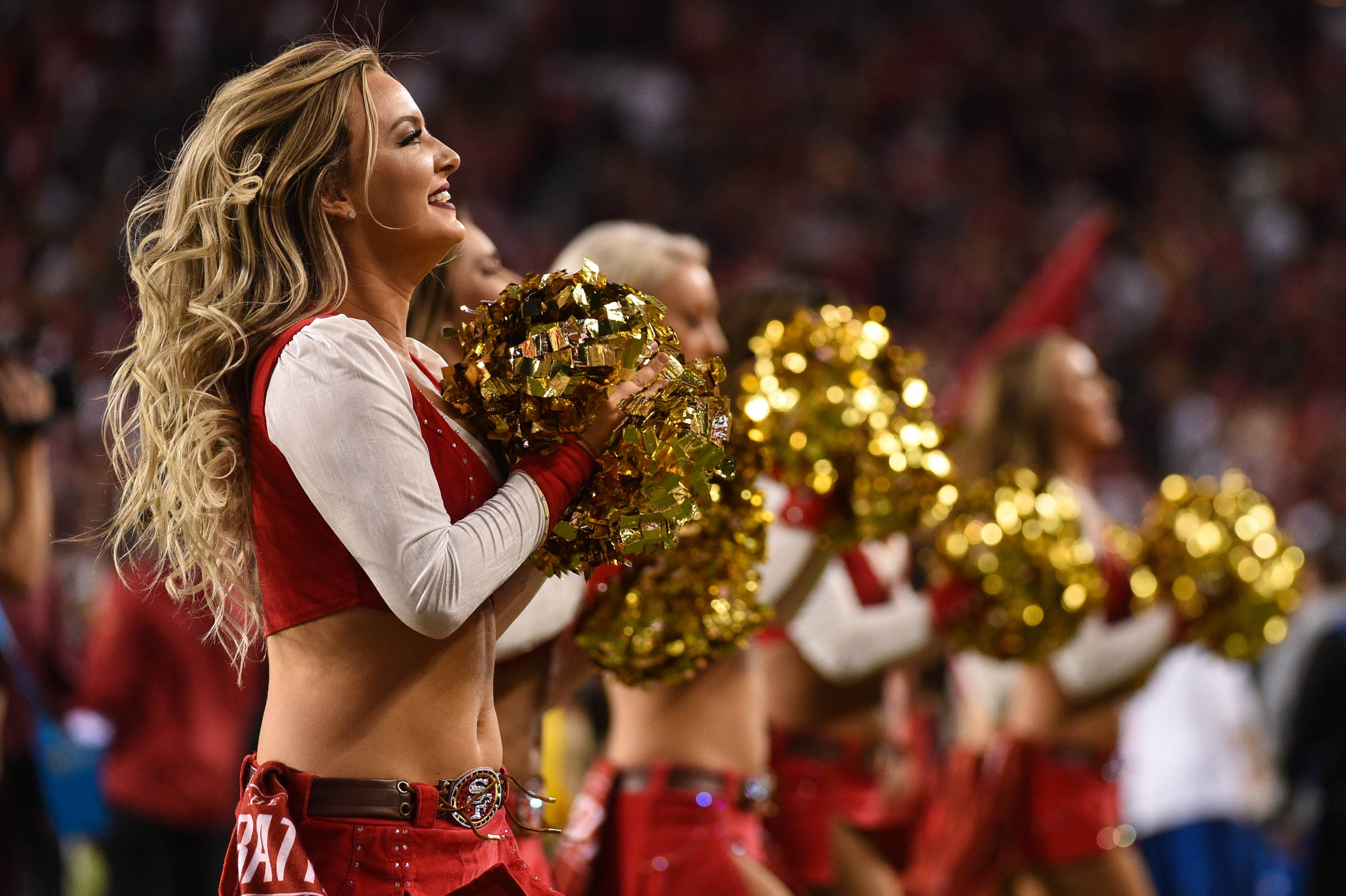 49ers Dancer Kayla Morris Bravely Becomes First NFL Cheerleader To ...