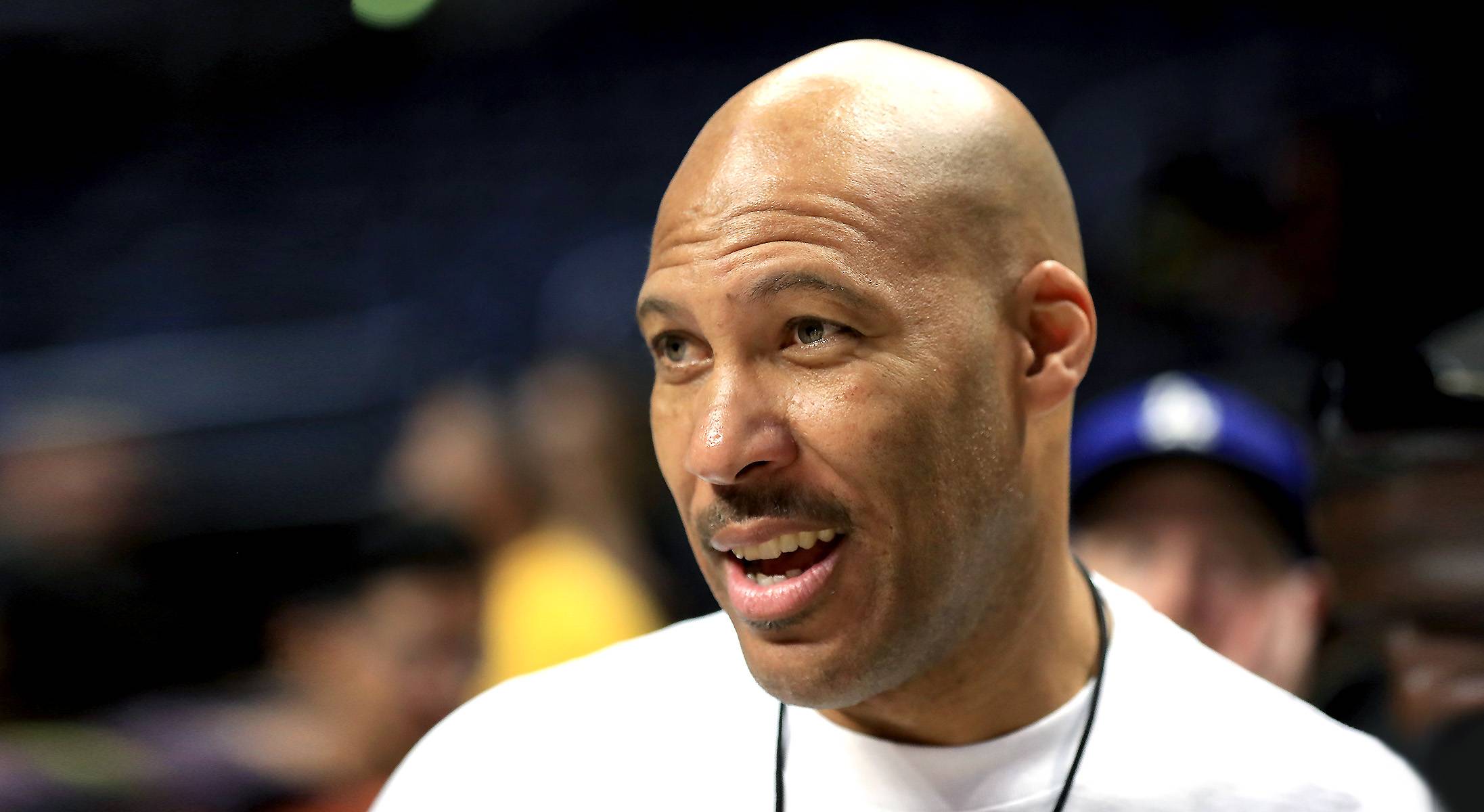 LaVar Ball Teaches Wife How To Say 'I Love You' In Powerful Scene From ...