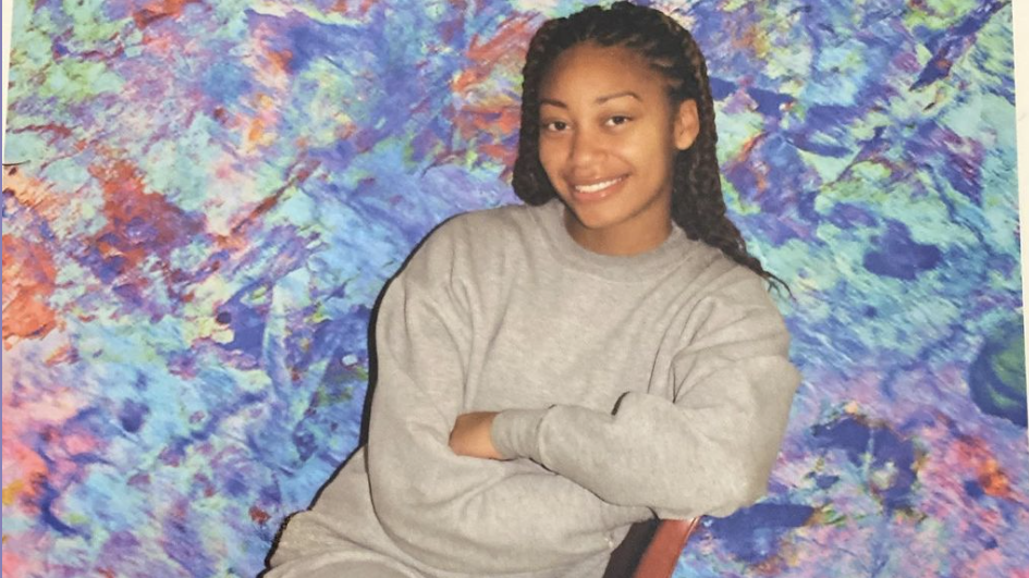 Female ‘Prison Bae’ Sets Social Media On Fire With Her Pictures | News ...