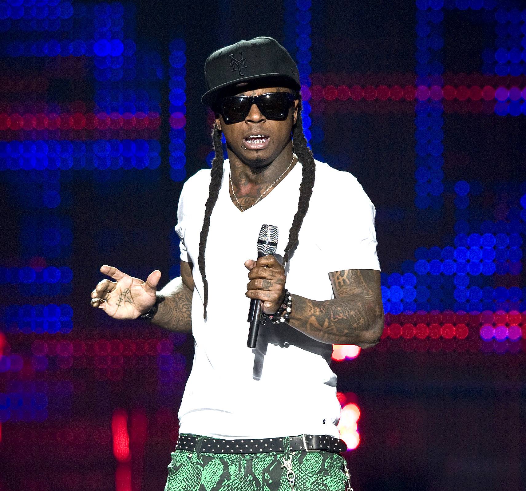 Lil Wayne Reveals Tha Carter IV Album Art | News | BET