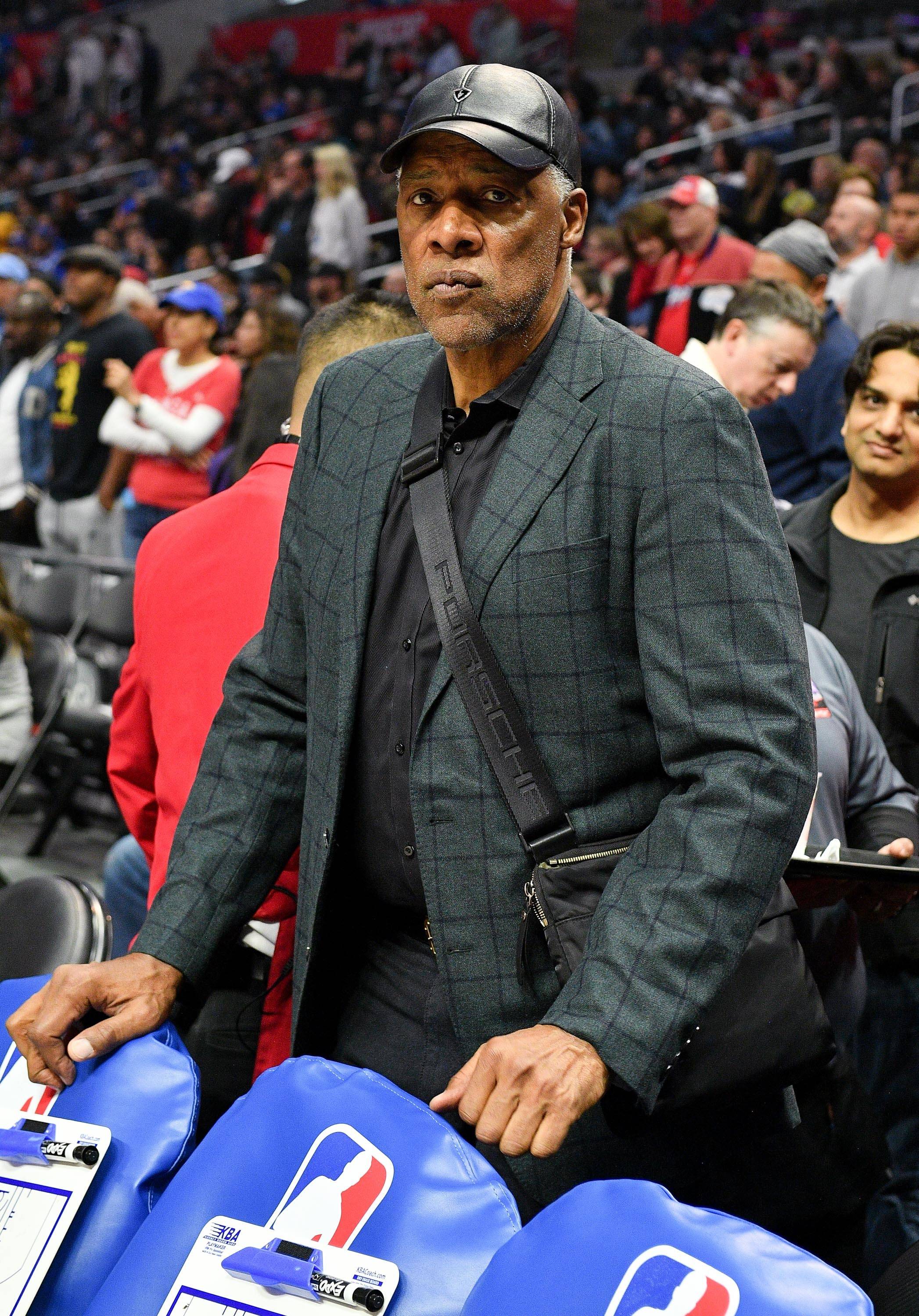 Dr. J Leaves LeBron James Off His Greatest NBA Players Of All Time List ...