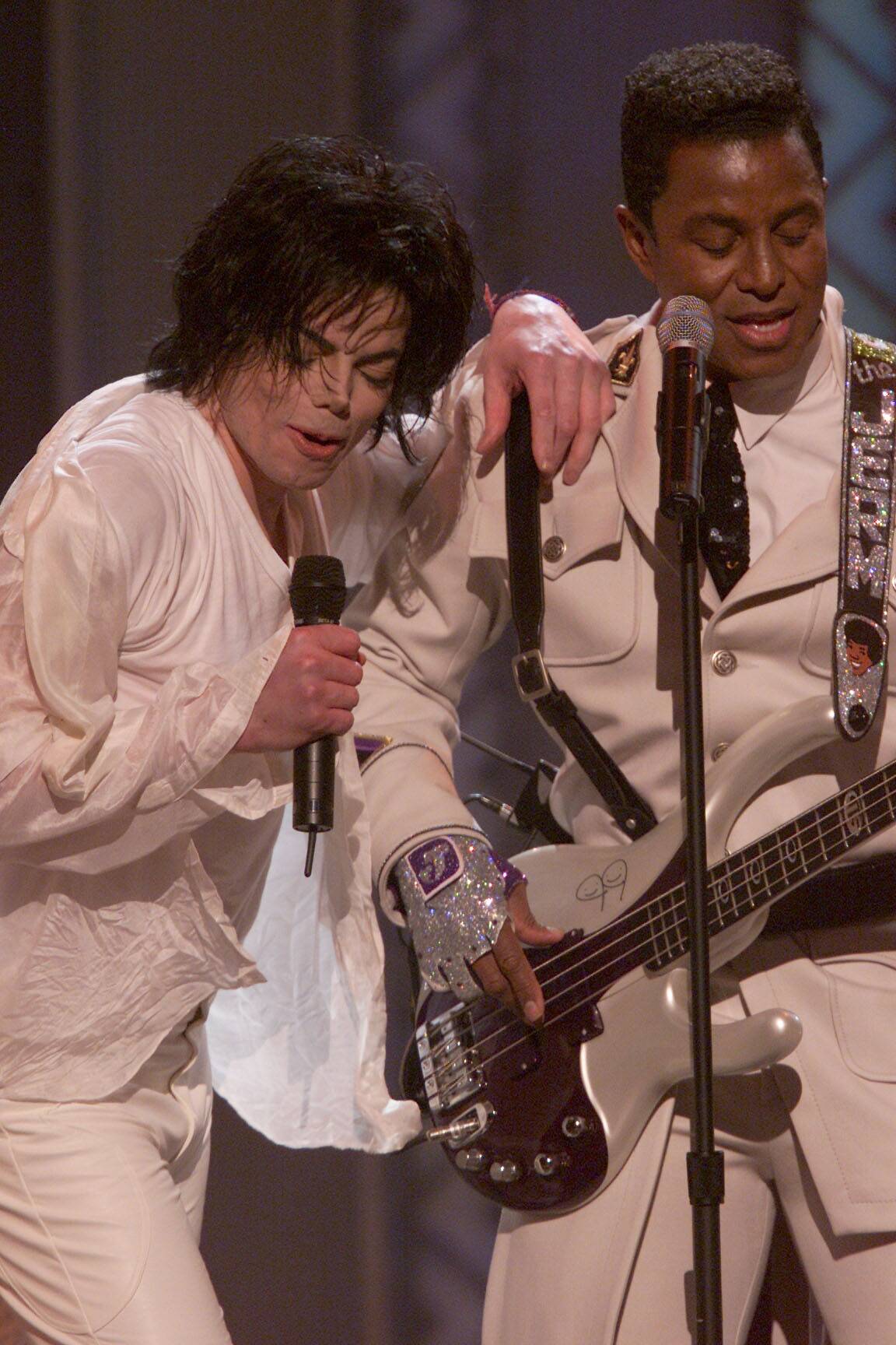 MJ’s Lawyer Says Family Couldn’t Have Smuggled Him Out | News | BET