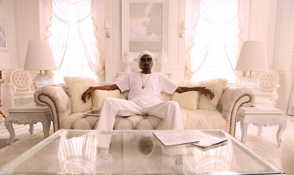 Uncle Snoop Hosts the - Image 1 from The Host: 10 Reasons Uncle Snoop's ...