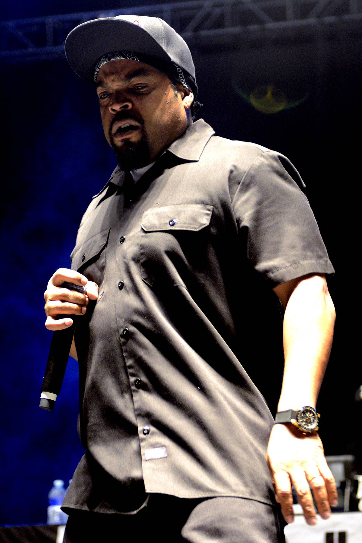 Ice Cube Ends Concert After Fans Come to Blows | News | BET